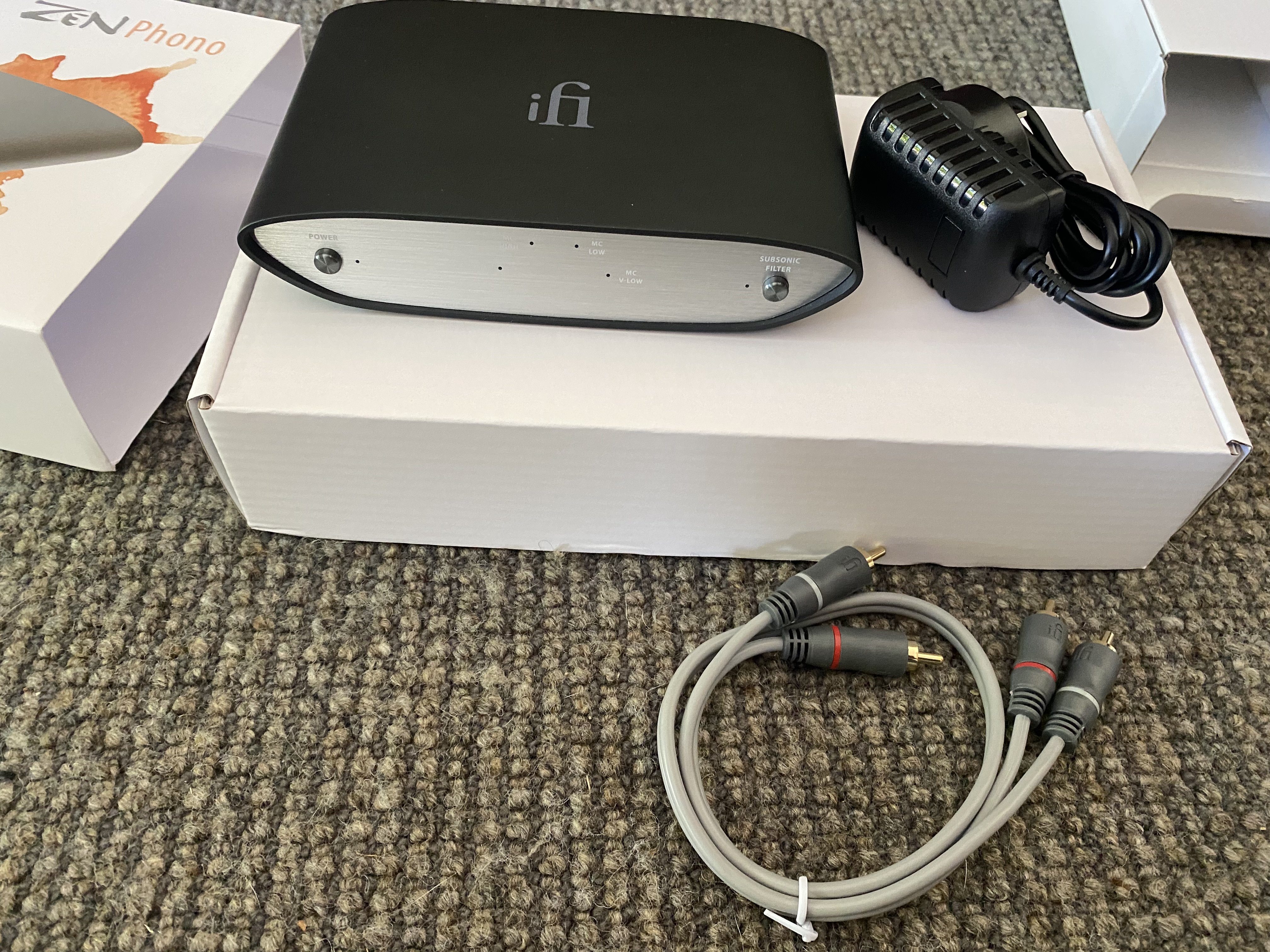 Ifi ZEN phono Pre-amplifier And power supply - Stereo, Home Cinema ...