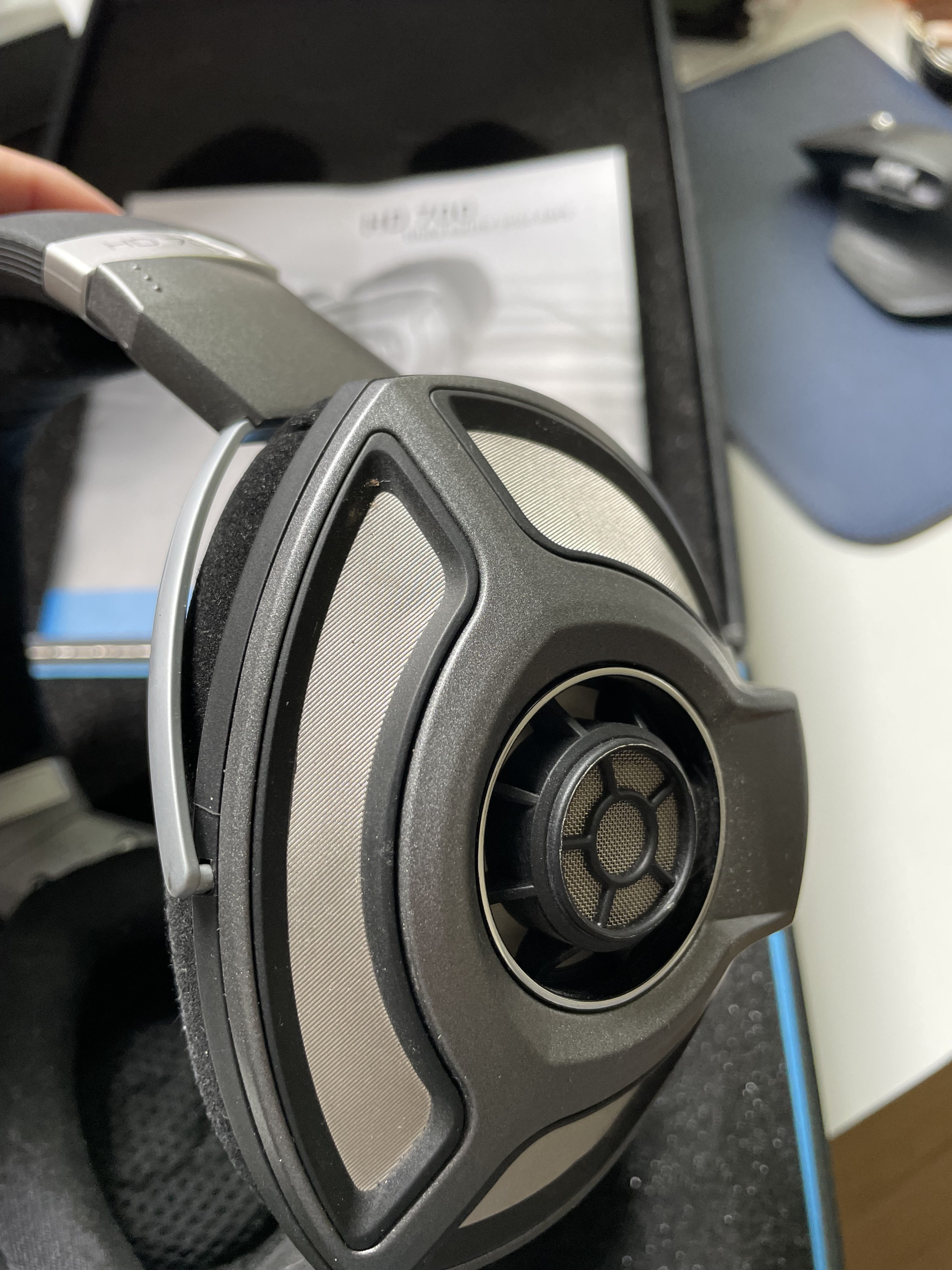 Sennheiser HD-700 - Stereo, Home Cinema, Headphones Components - StereoNET