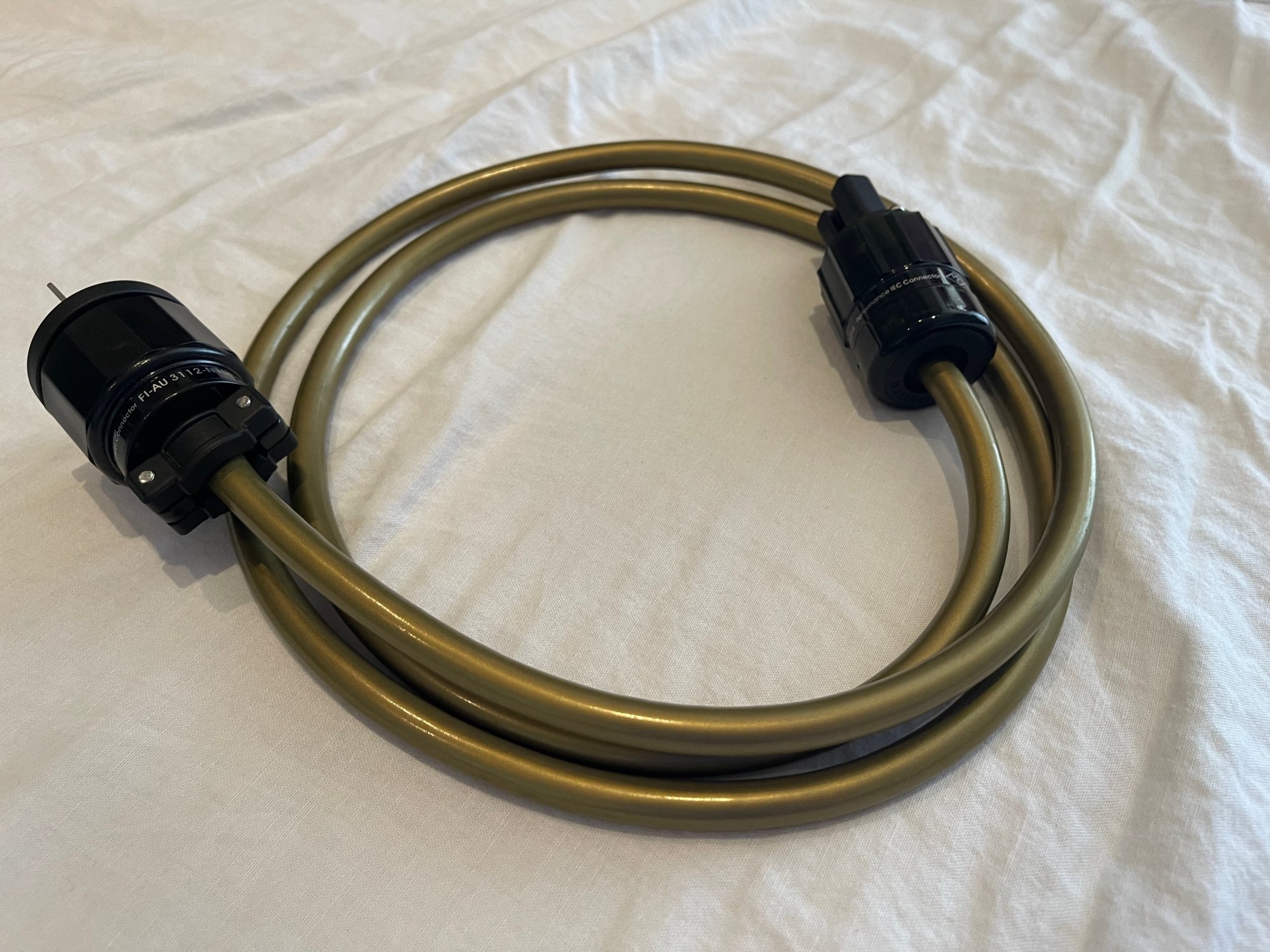 FS: ISOL-8 Minisub 2 power conditioner w/ Clearer Audio PCs |﻿ Hi-Fi ...