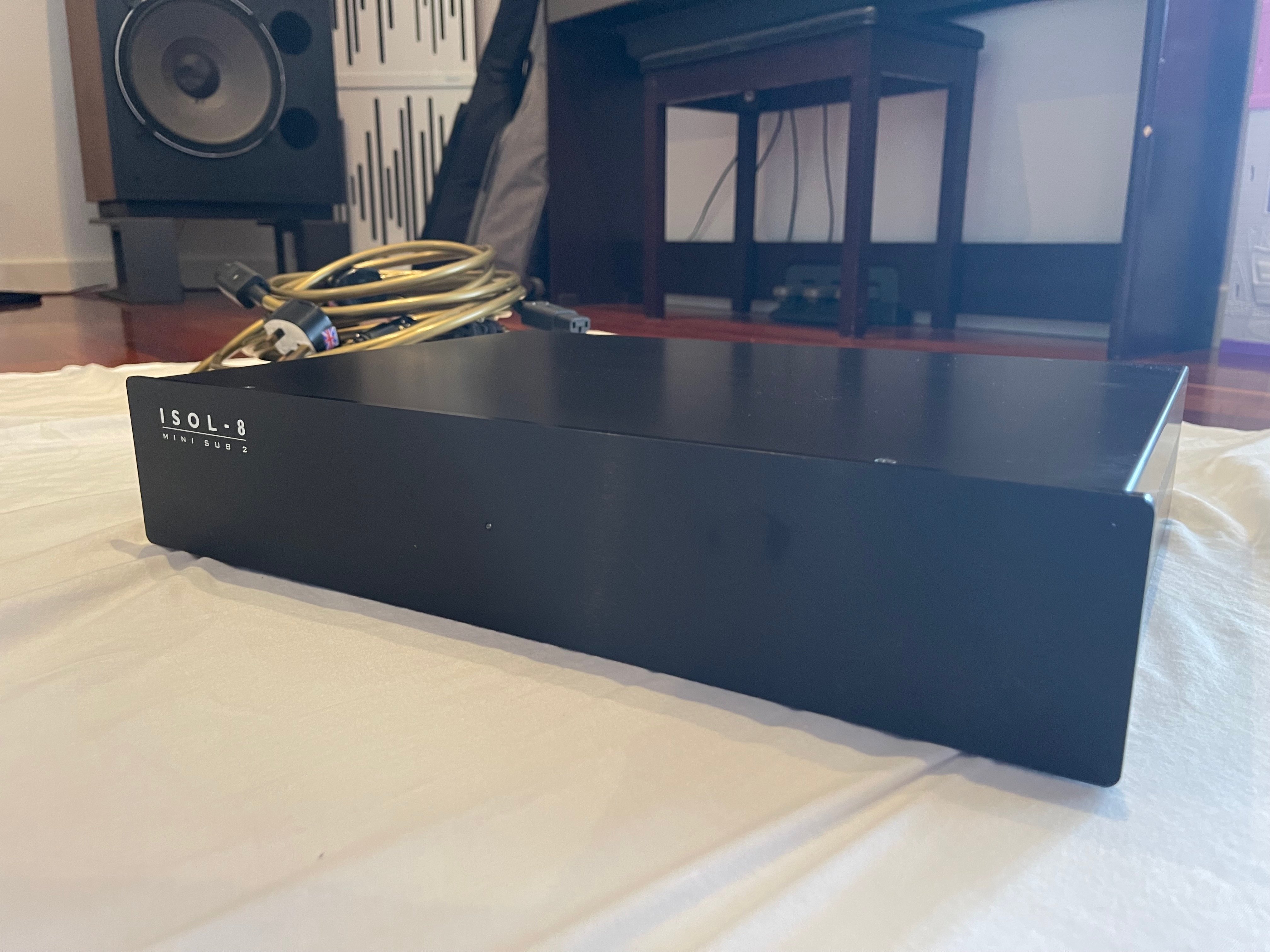 FS: ISOL-8 Minisub 2 power conditioner w/ Clearer Audio PCs |﻿ Hi-Fi ...