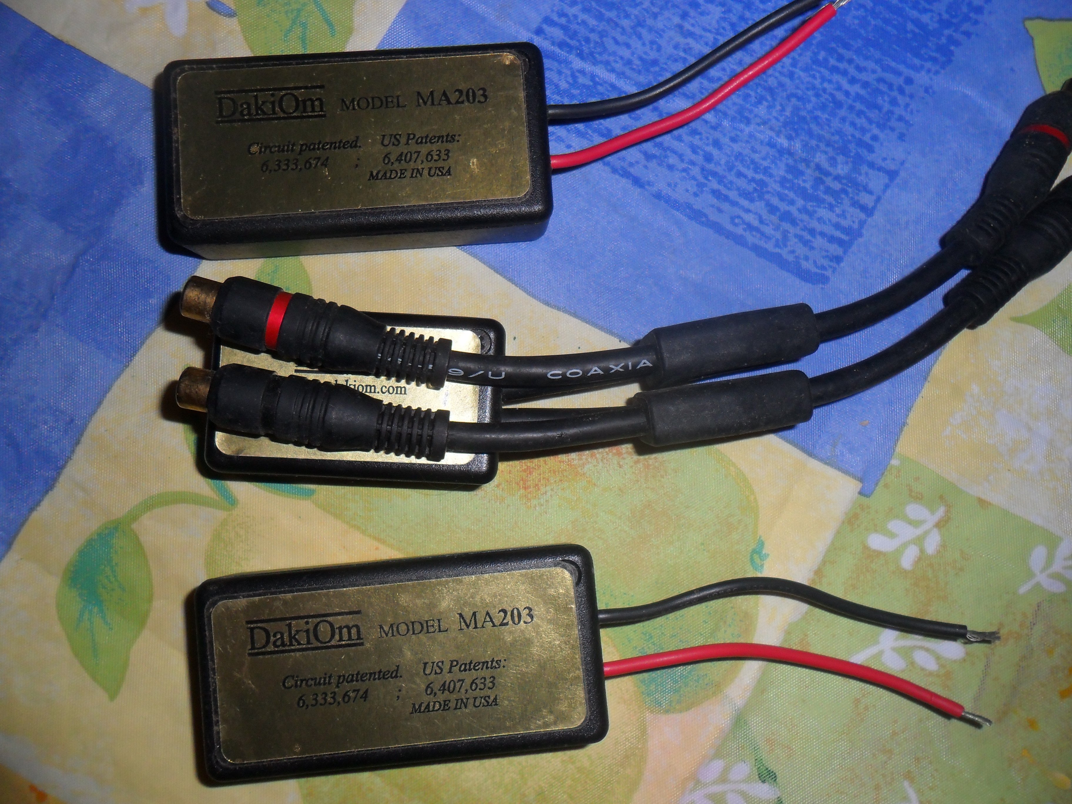 DAKIOM AUDIO FEEDBACK STABILIZERS - Hi-Fi and Cinema Cables ...