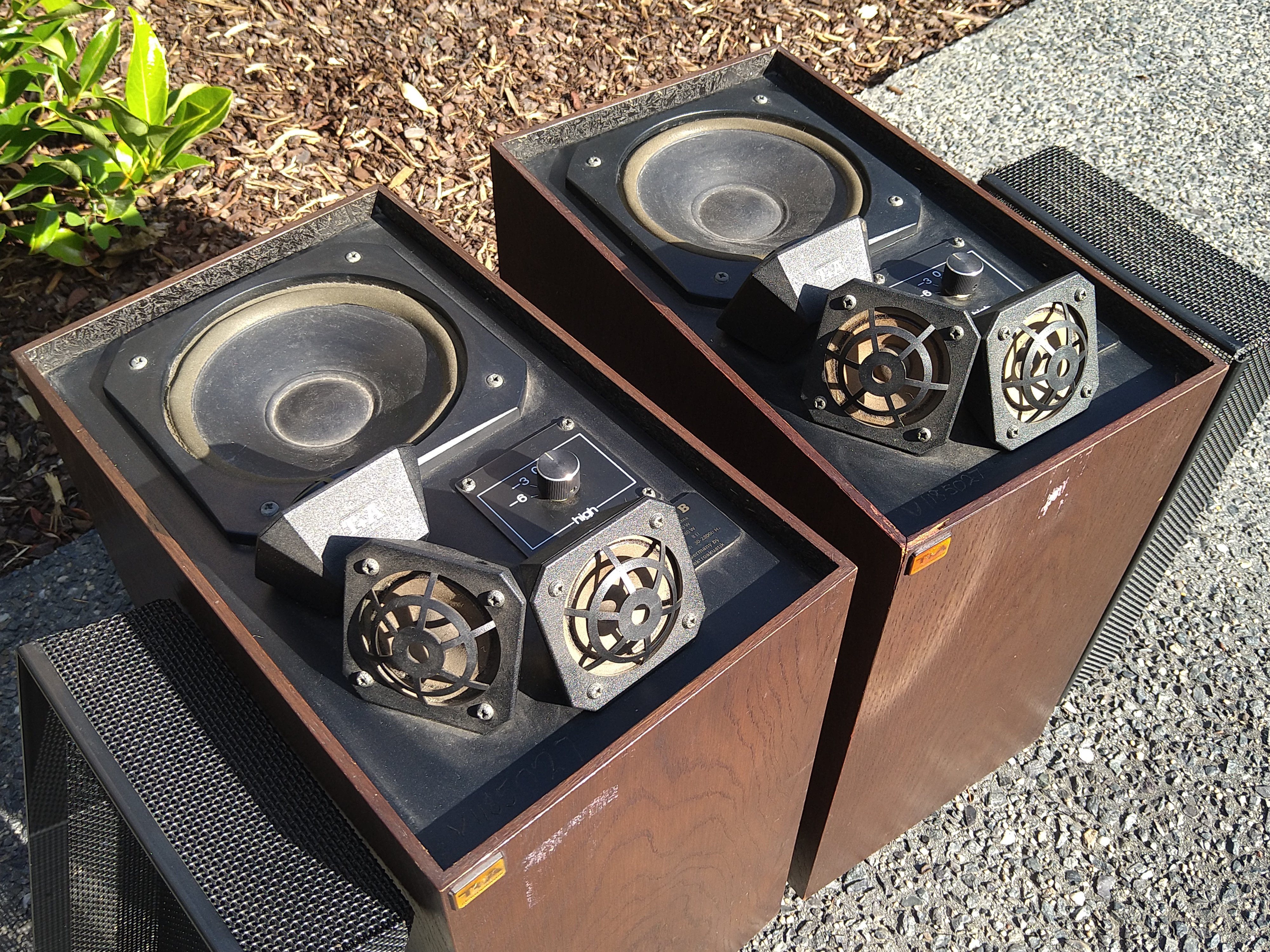 T & A Delta 50B Omni-Directional speakers - VGC - Stereo, Home Cinema, Headphones Components ...