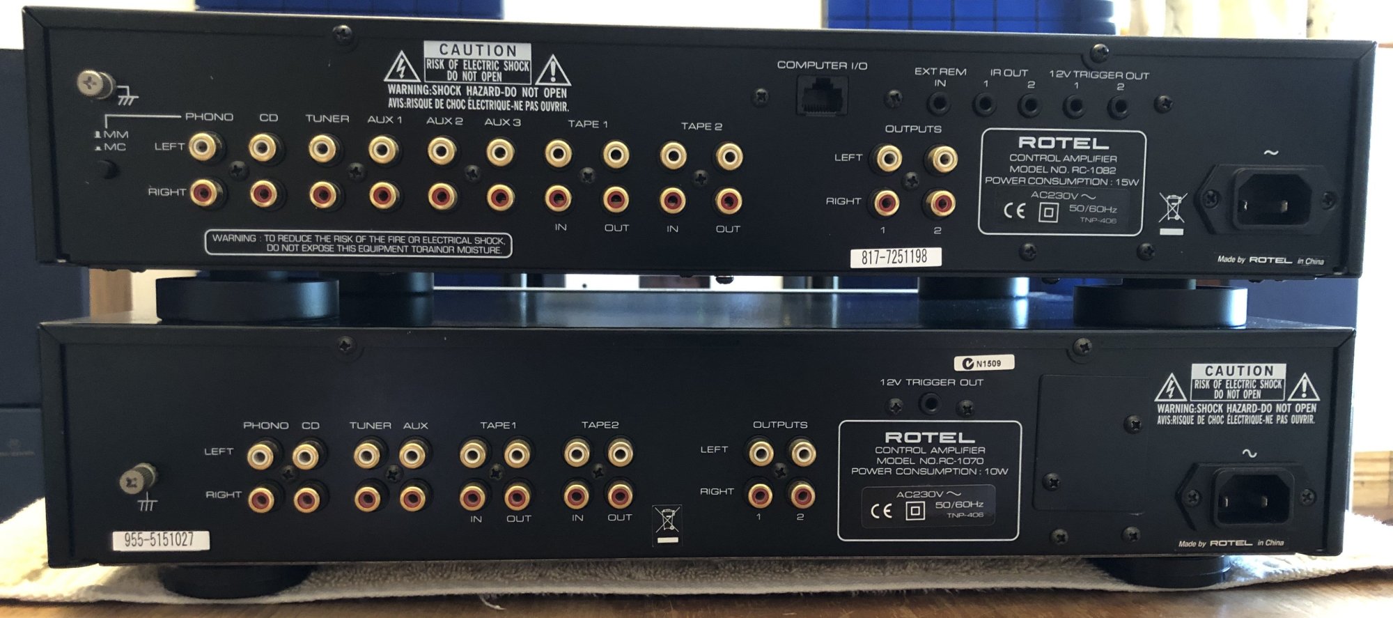 Rotel RC-1070 and RC-1082 preamps - Schematics and Lids Lifted - StereoNET