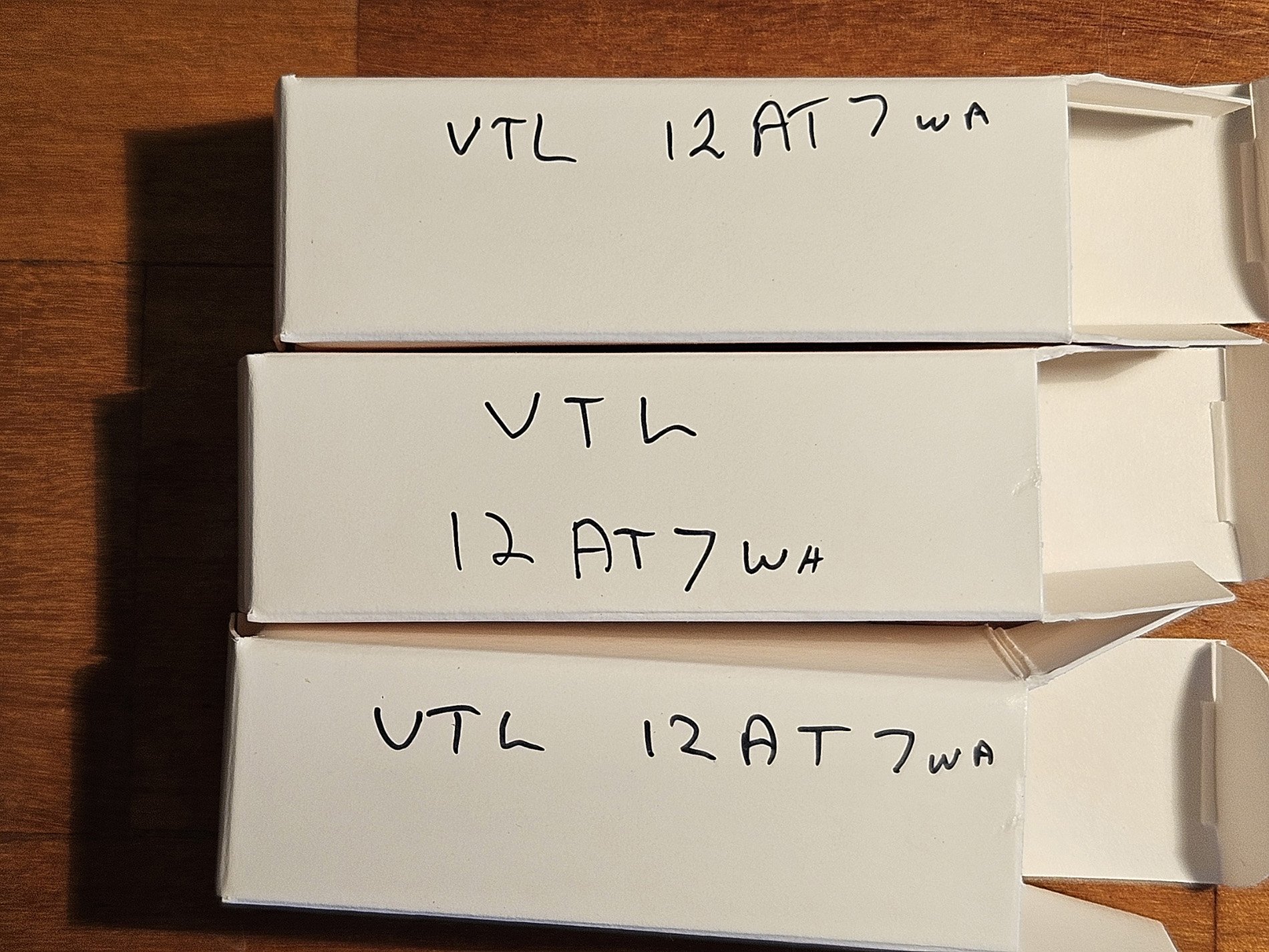 A trio of VTL 12AT7 - Hi-Fi and Cinema Cables & Accessories - StereoNET