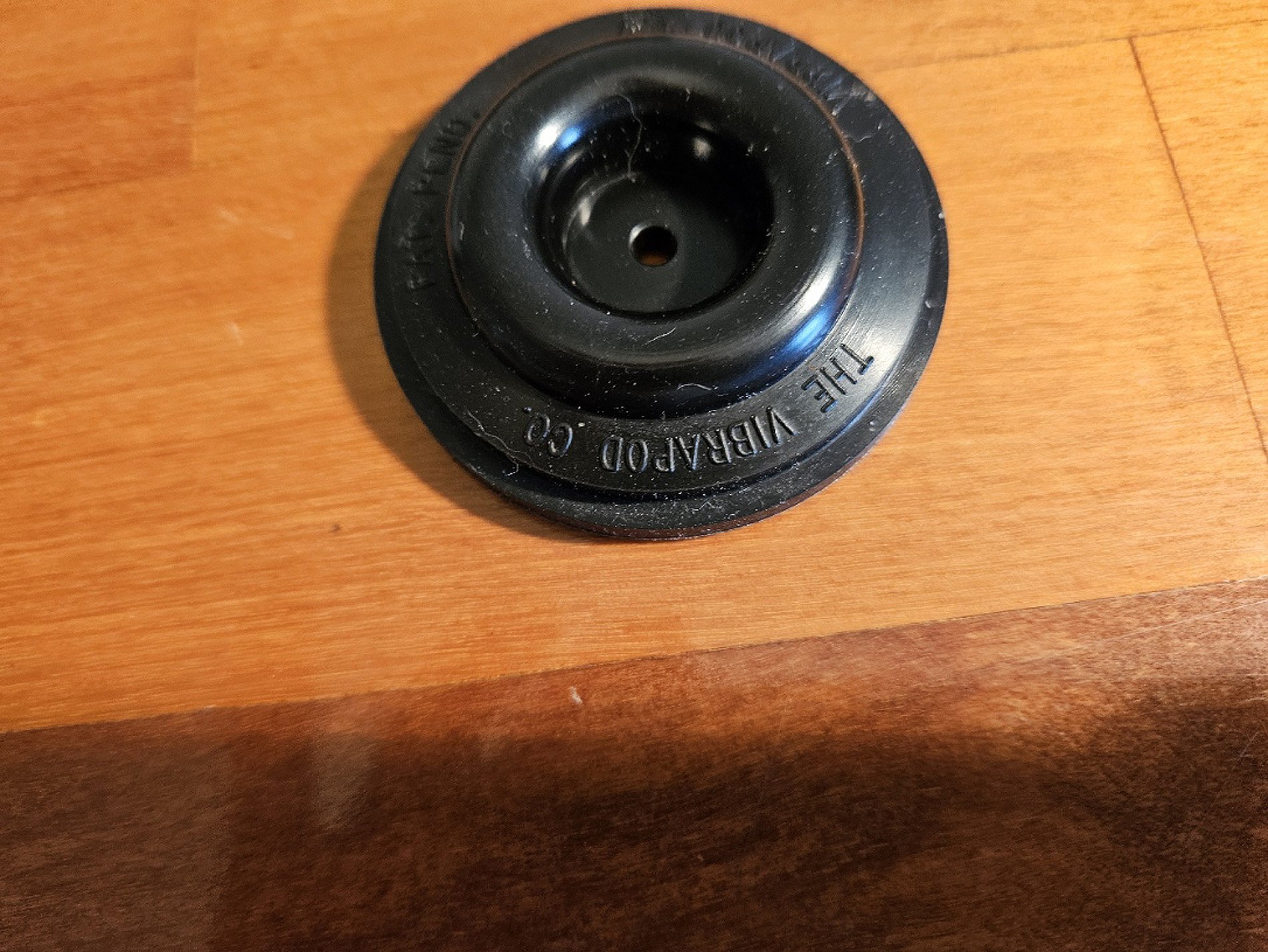 VIBRAPOD Isolator Feet Set of 4 Model 3 - Hi-Fi and Cinema Cables ...