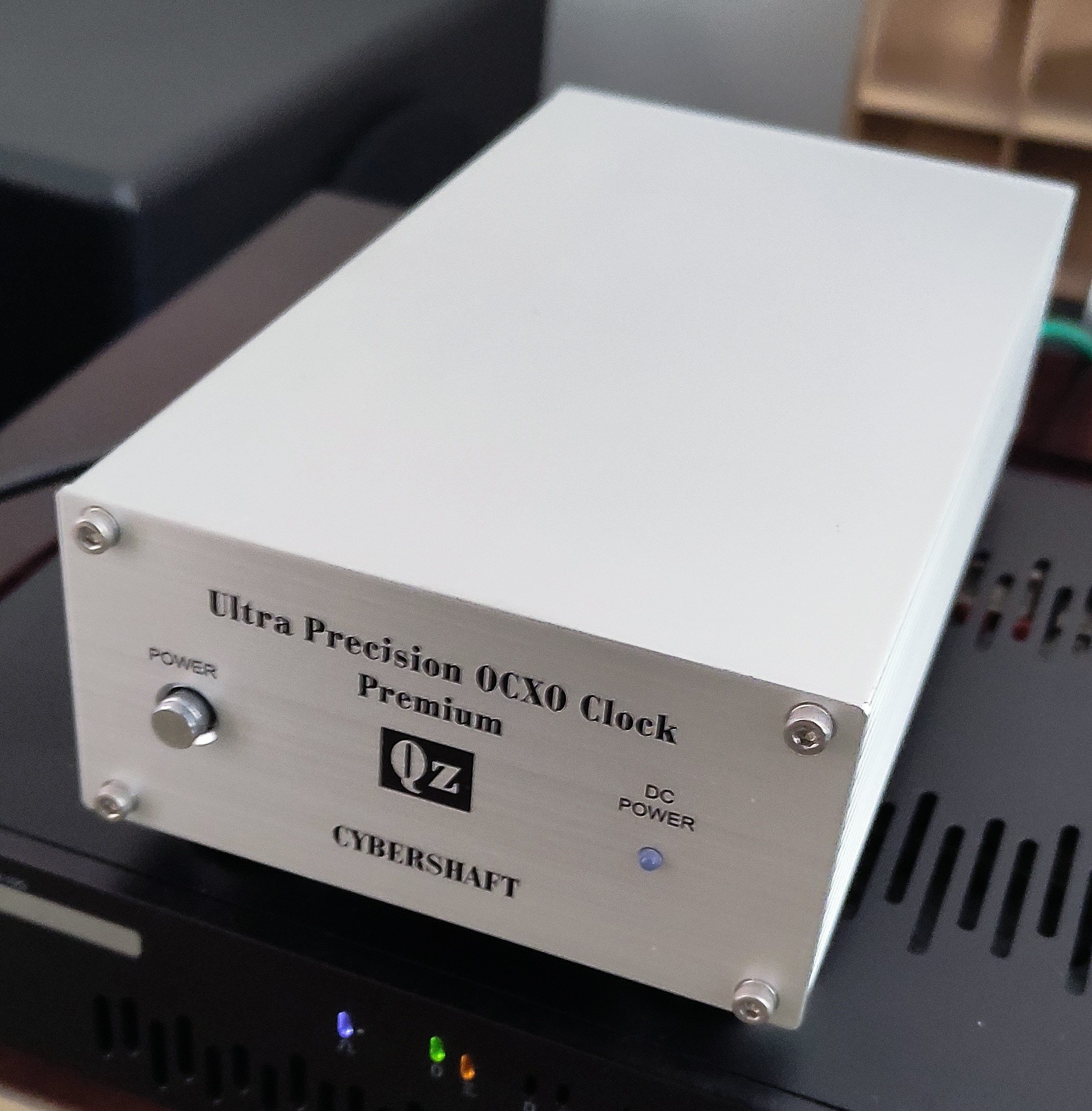 Cybershaft ultra precision premium OCXO clock 10MHz - Hi-Fi and Cinema ...