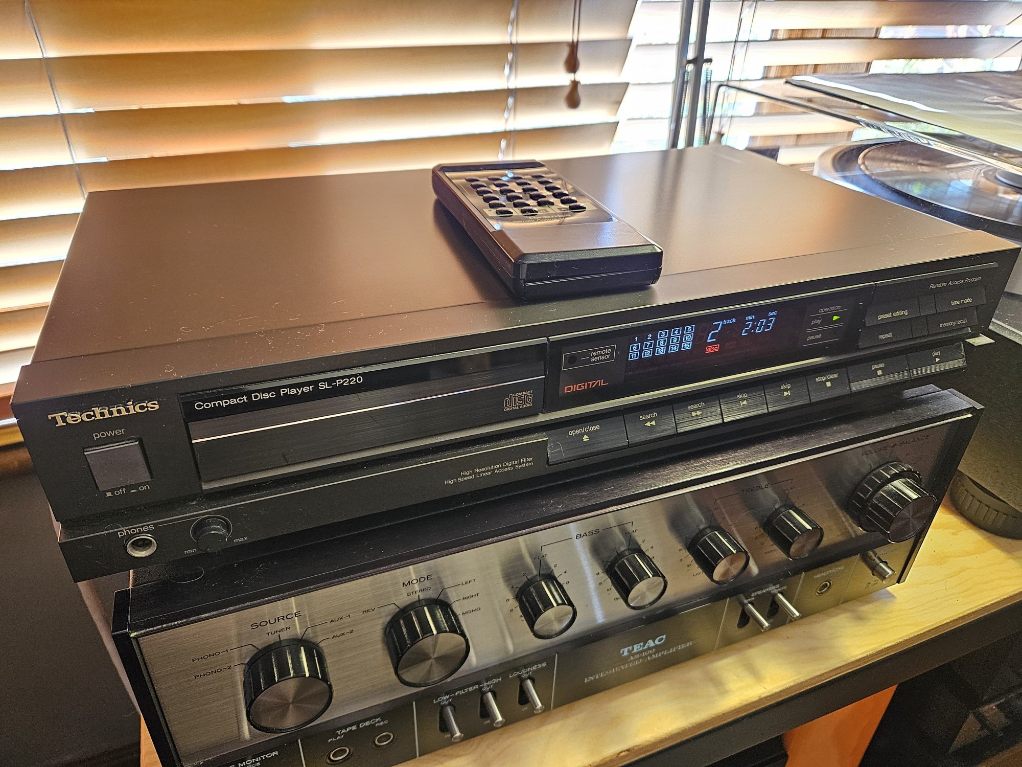 Technics SL-P220 CD player - Stereo, Home Cinema, Headphones Components ...