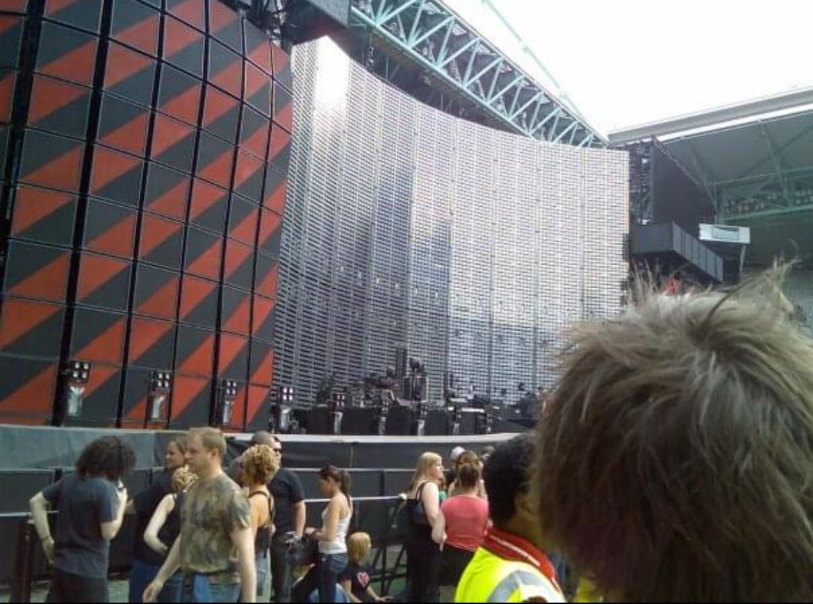 The MCG as "one of the world's greatest live music stadiums" - Room ...