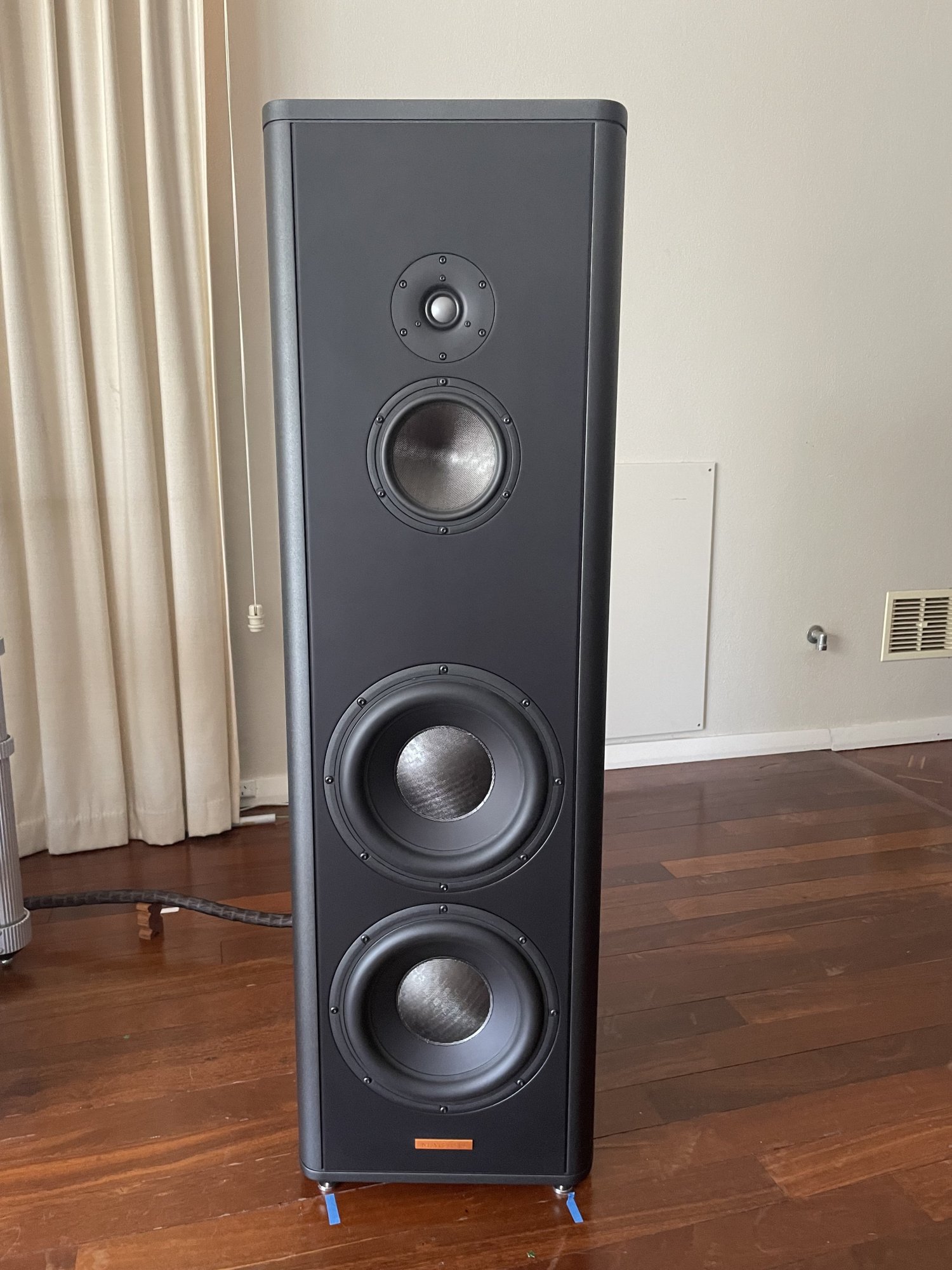 Magico S5 MK1 Speakers (Pewter colour) - Stereo, Home Cinema, Headphones Components - StereoNET