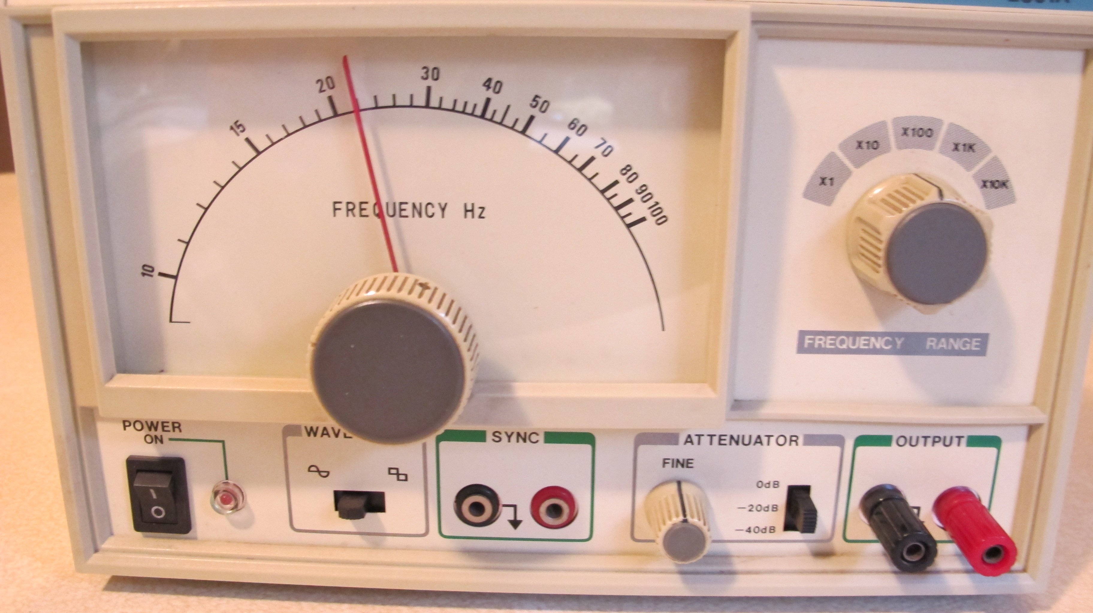 LOADSTAR AUDIO GENERATOR AG-2601A - Hi-Fi and Cinema Cables ...