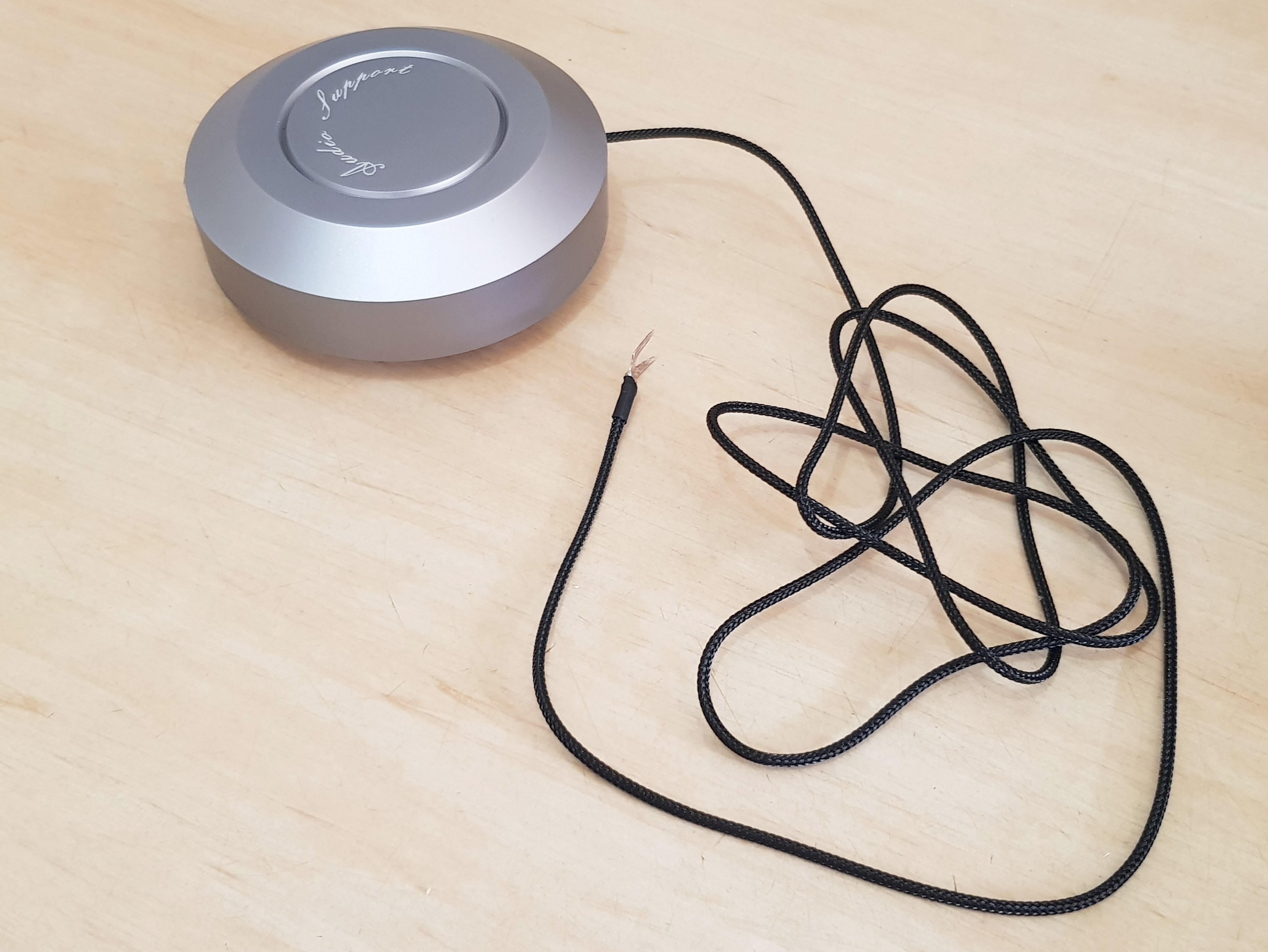 Audio Ground Box - Hi-Fi and Cinema Cables & Accessories - StereoNET