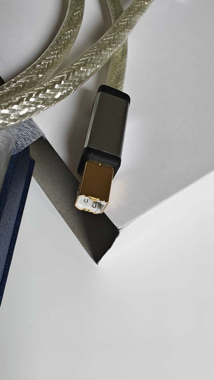 Oyaide 5S V2 Continental USB cable 1.2m - Hi-Fi and Cinema Cables ...