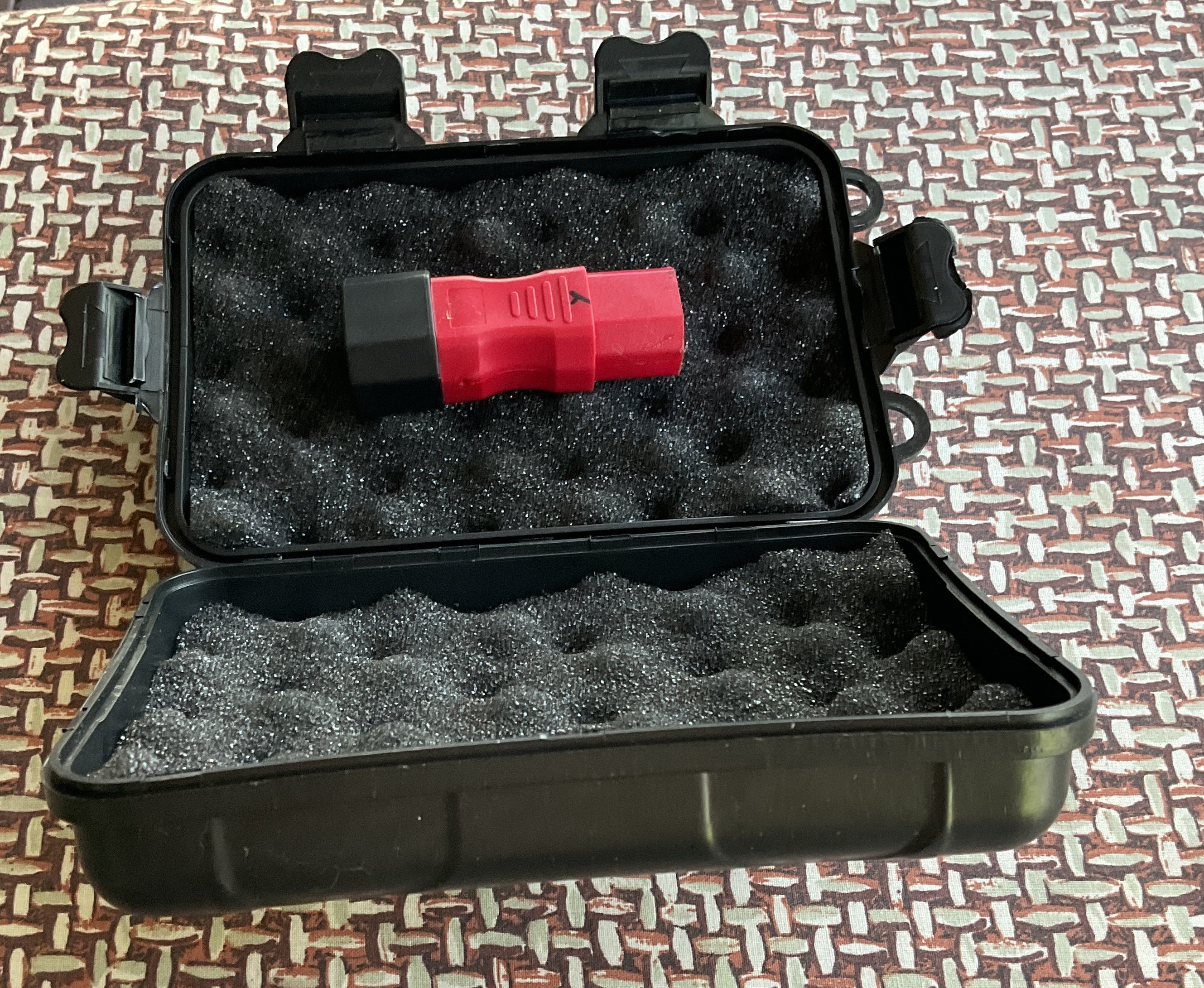 QUANTUM SCIENCE AUDIO ( QSA ) IEC JITTER ( Yellow) 15A |﻿ Hi-Fi and Cinema Cables & Accessories