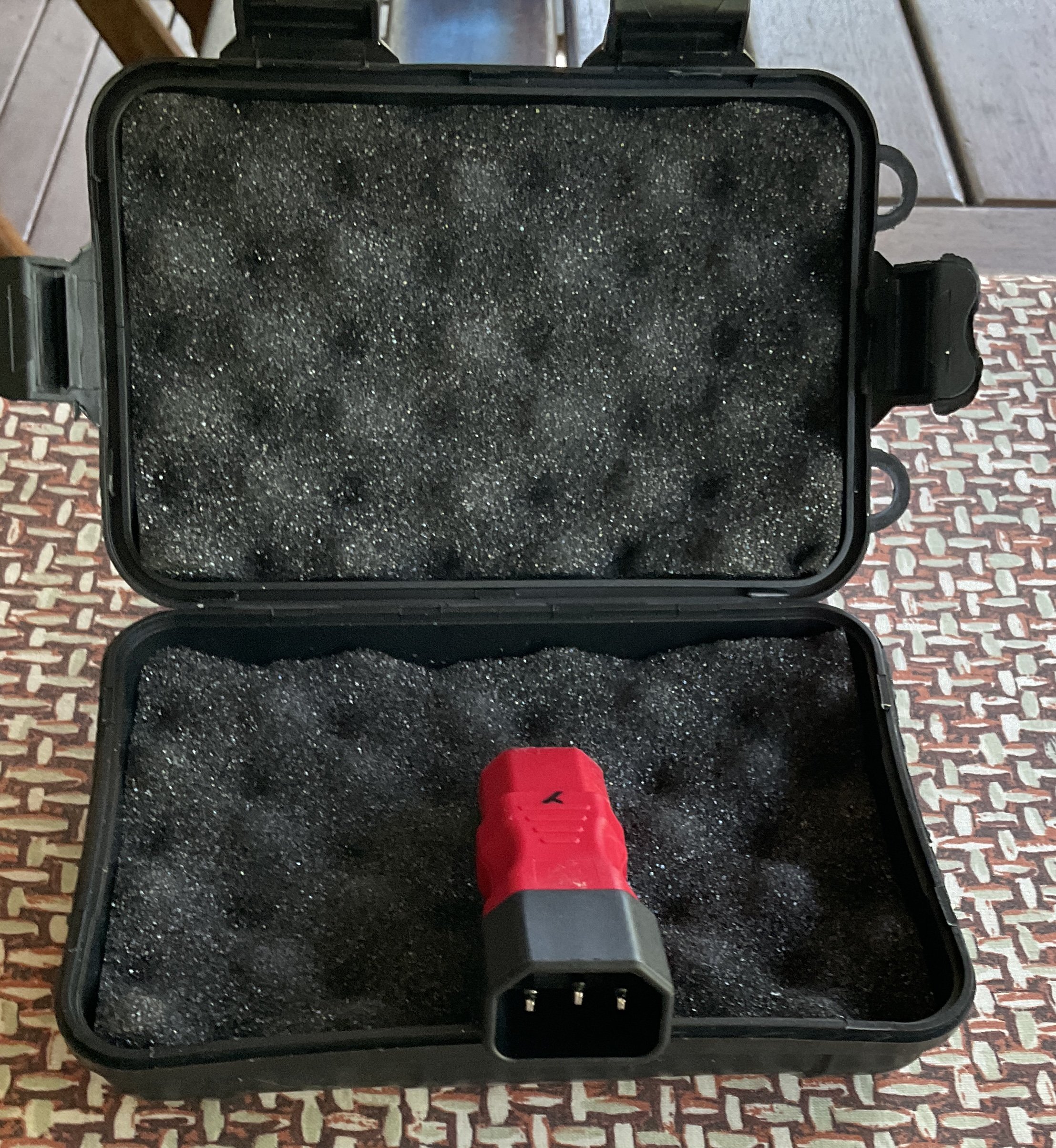 QUANTUM SCIENCE AUDIO ( QSA ) IEC JITTER ( Yellow) 15A |﻿ Hi-Fi and Cinema Cables & Accessories