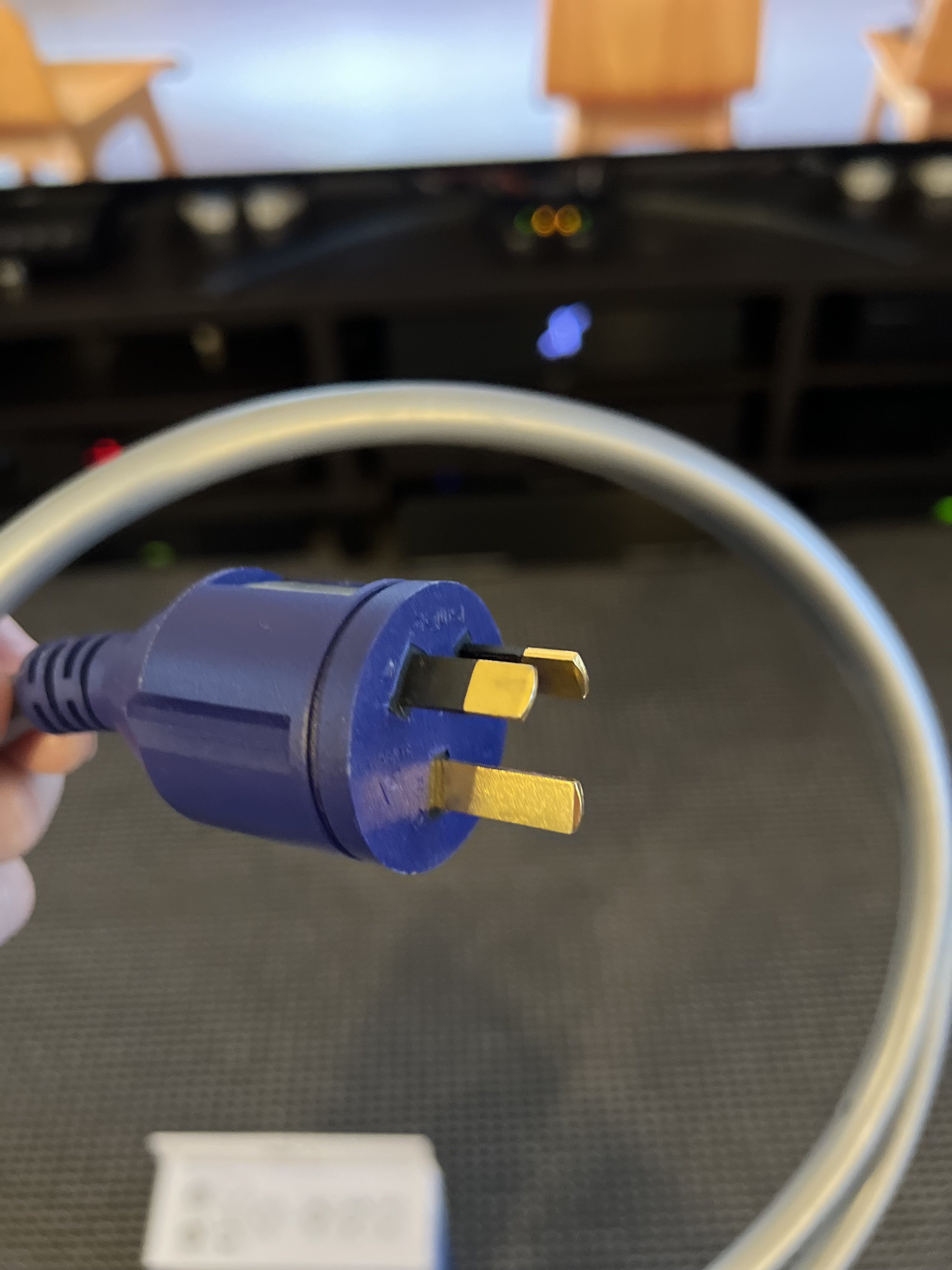 Isotek Evo3 Sequel power cable 2m - C15 plug / AU plug |﻿ Hi-Fi and ...