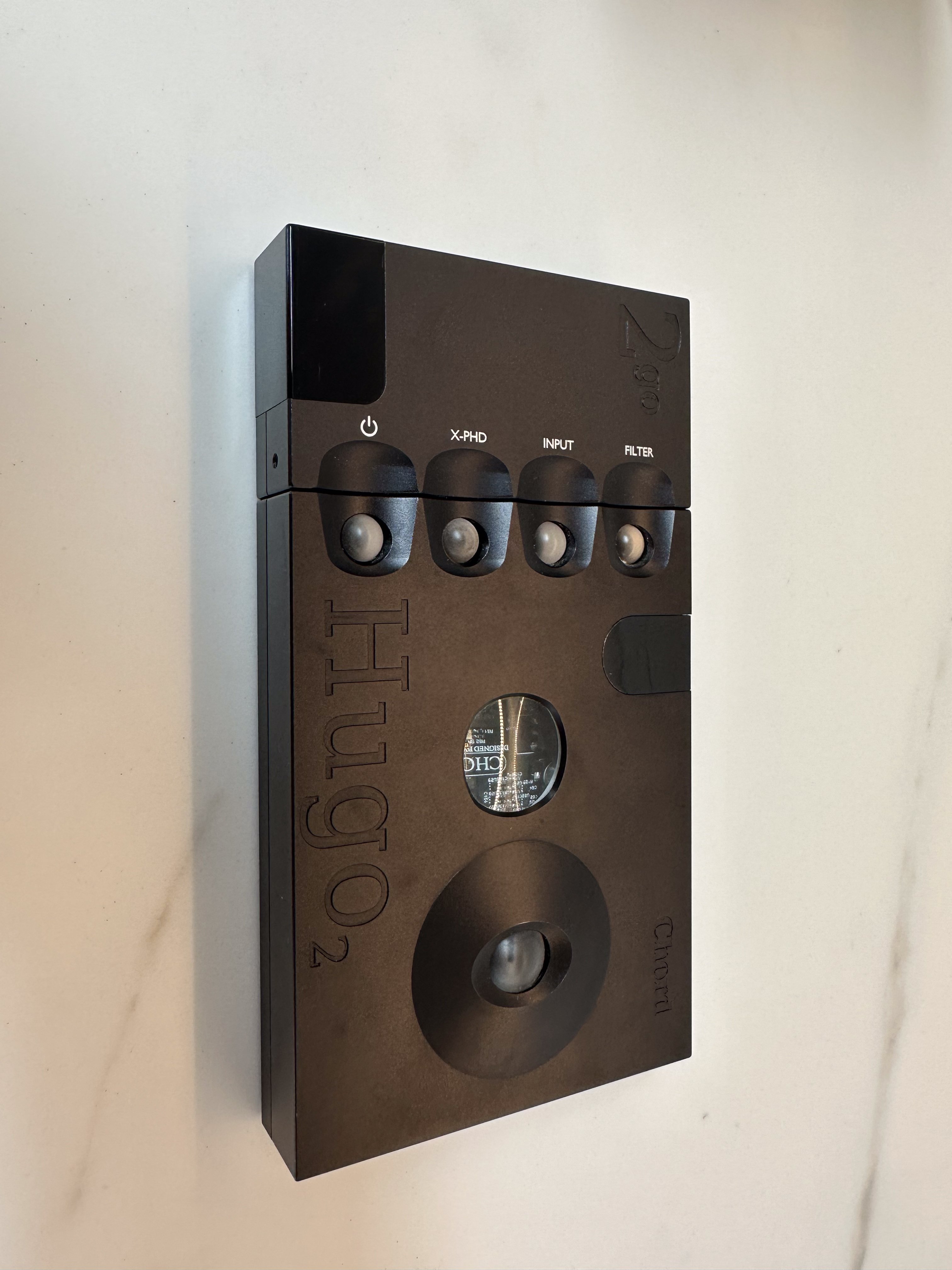 Chord HUGO 2 DAC, 2Go streamer and leather case - Stereo, Home Cinema ...