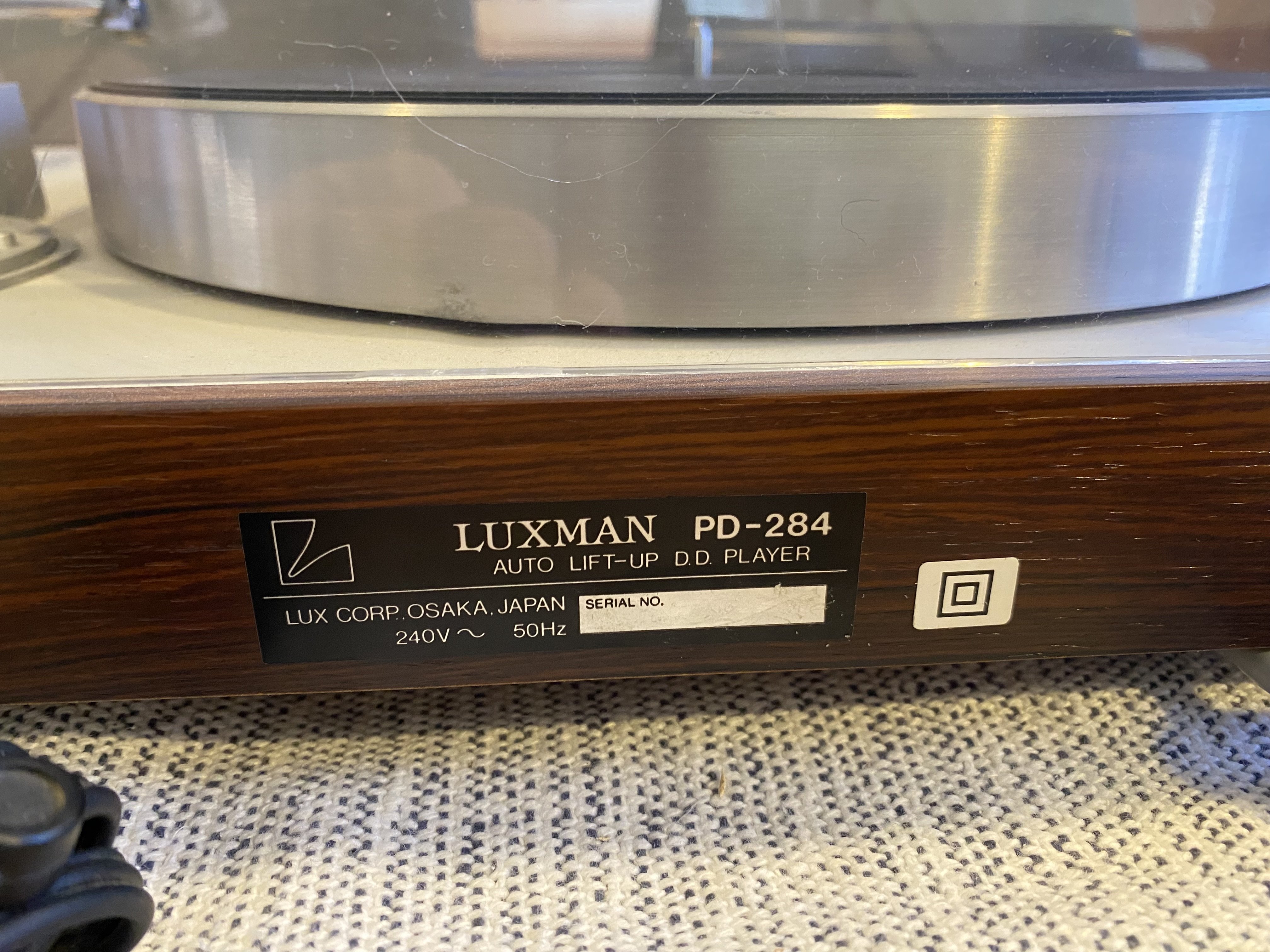 Luxman PD-284 Direct Drive Auto-Lift Turntable |﻿ Stereo, Home Cinema ...