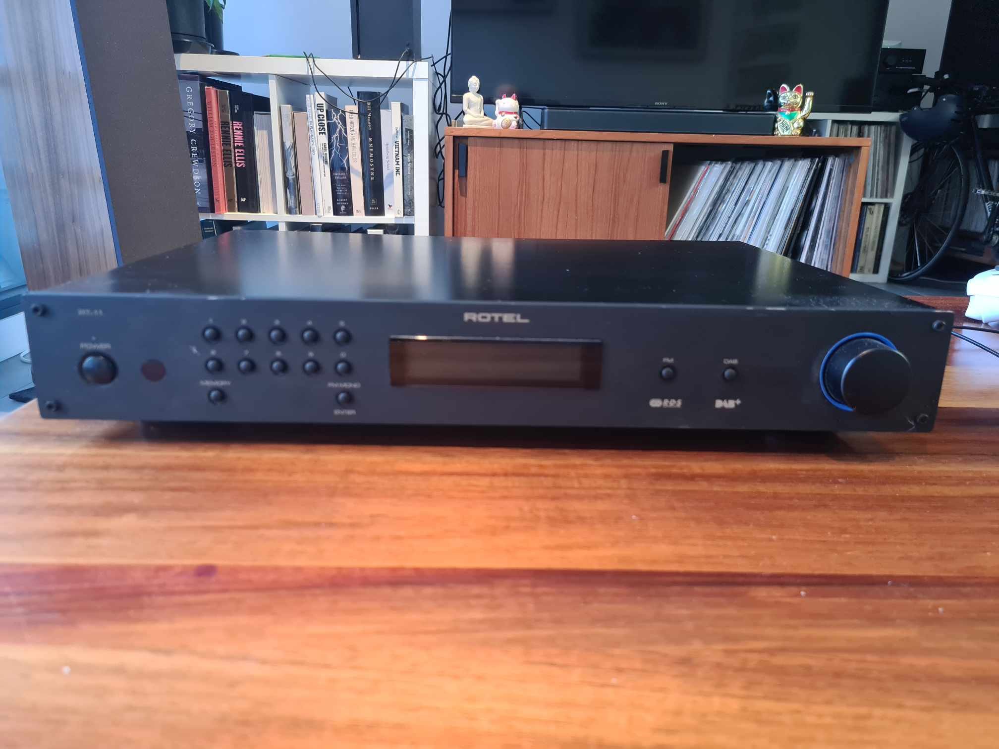 Rotel RT 11 Tuner FM & DAB+ - Stereo, Home Cinema, Headphones ...