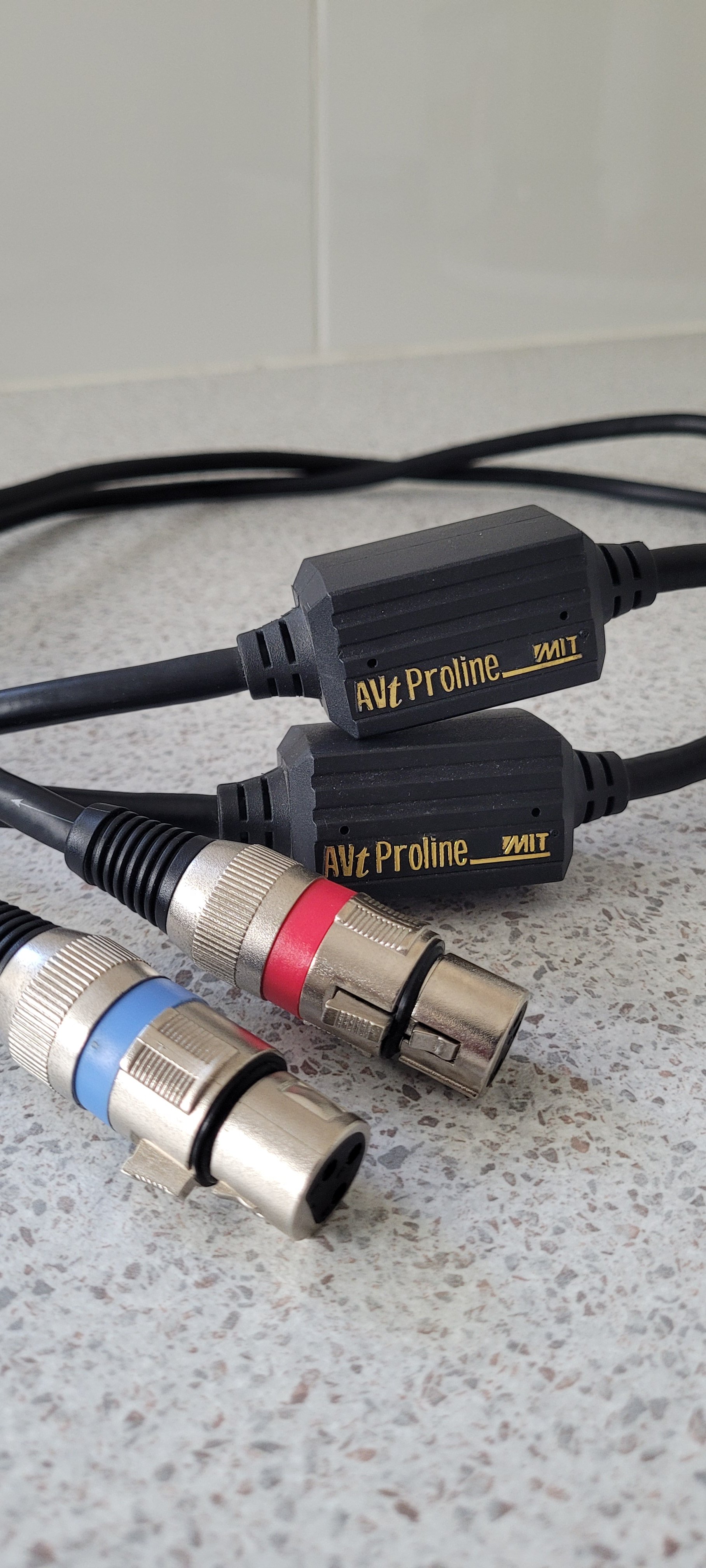 MIT AVT Proline 1MInterconnect Cables (XLR) - Interconnects - StereoNET