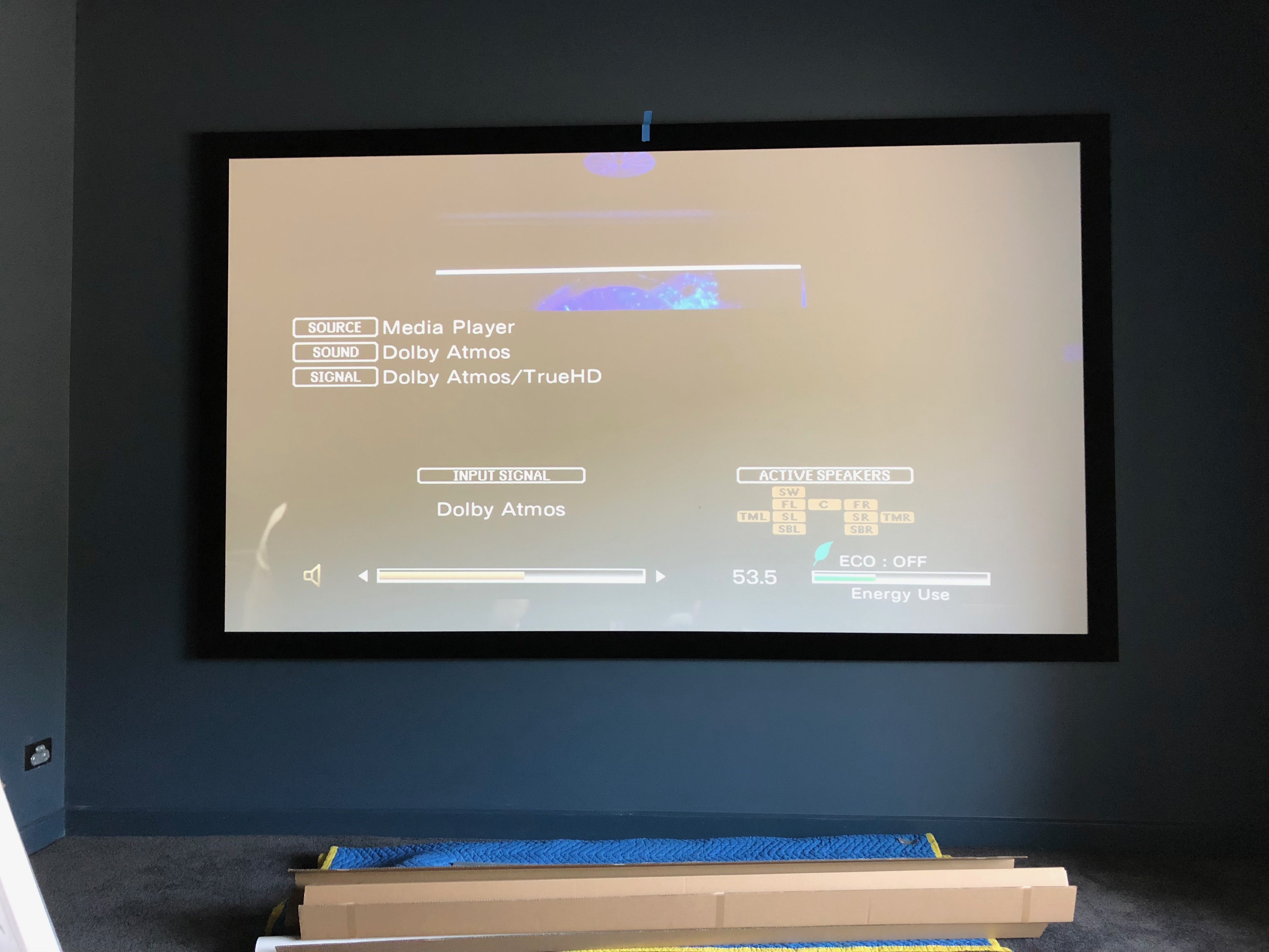 Dragonfly DF-SL-120-UAW Projector Screen - Projectors & Screens - StereoNET