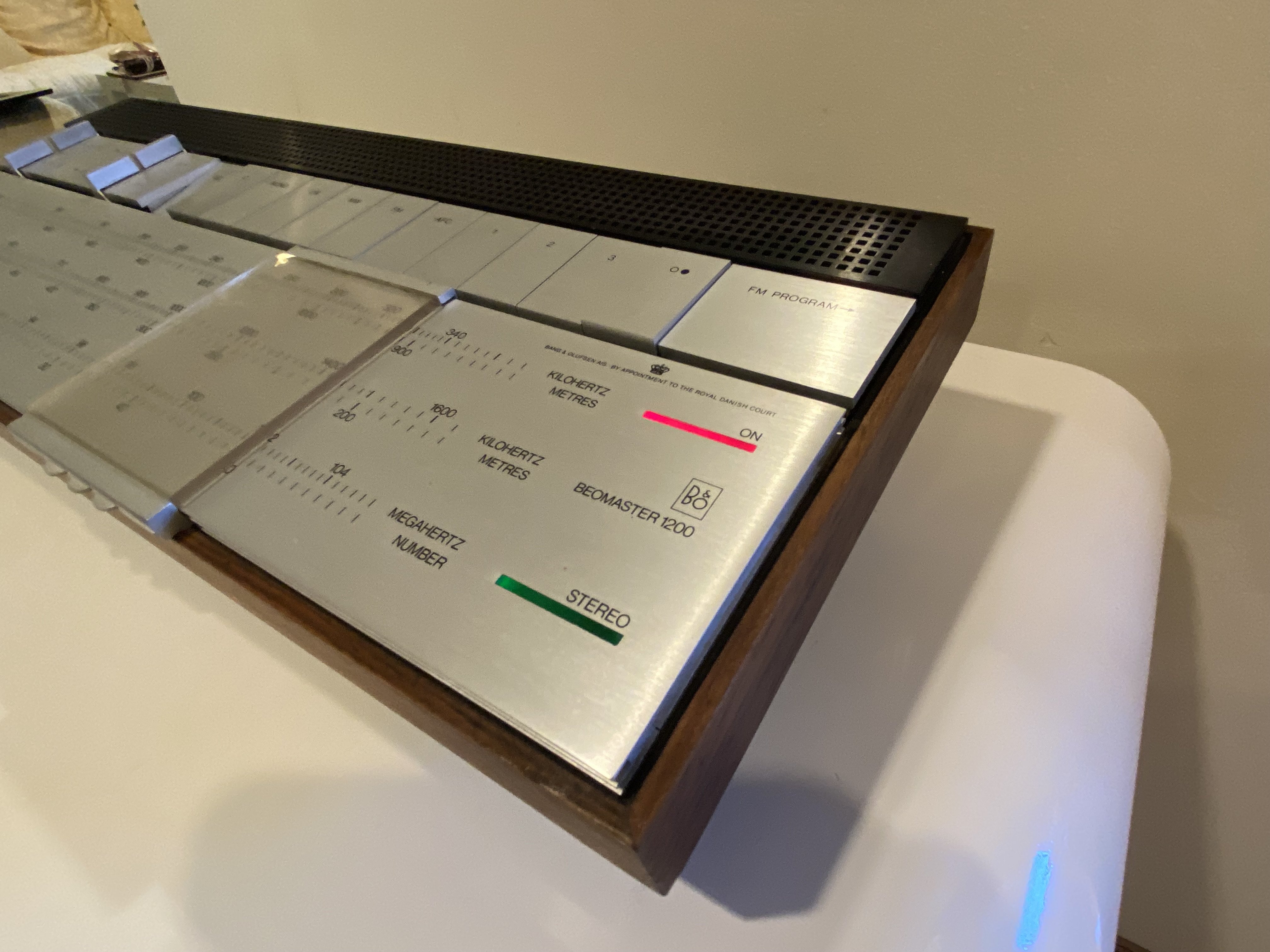Bang & Olufsen Beomaster 1200 Integrated Amplifier |﻿ Integrated Amplifiers