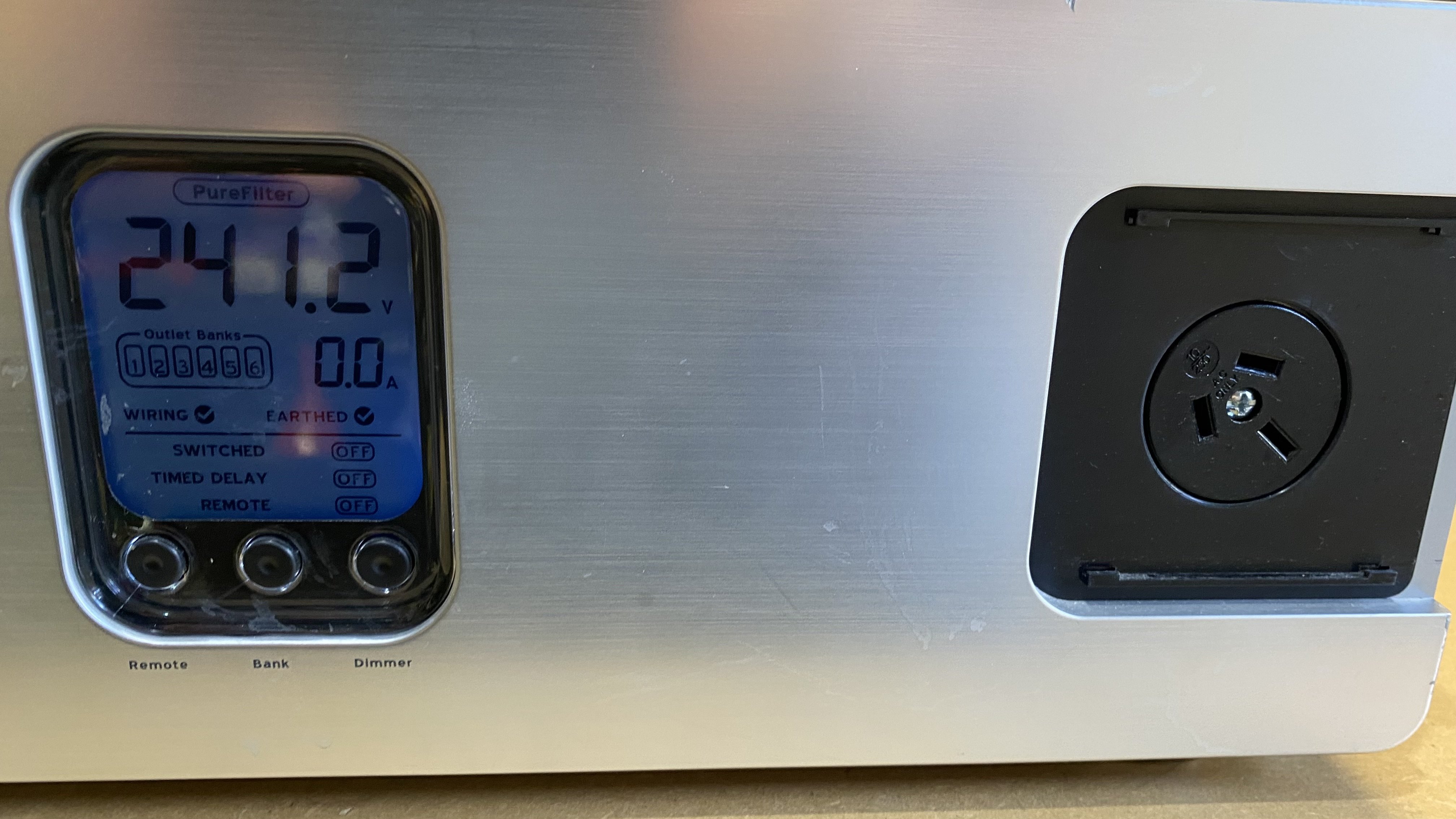 Belkin PureAV Power Console PF60 Power Filter |﻿ Power Filtering ...