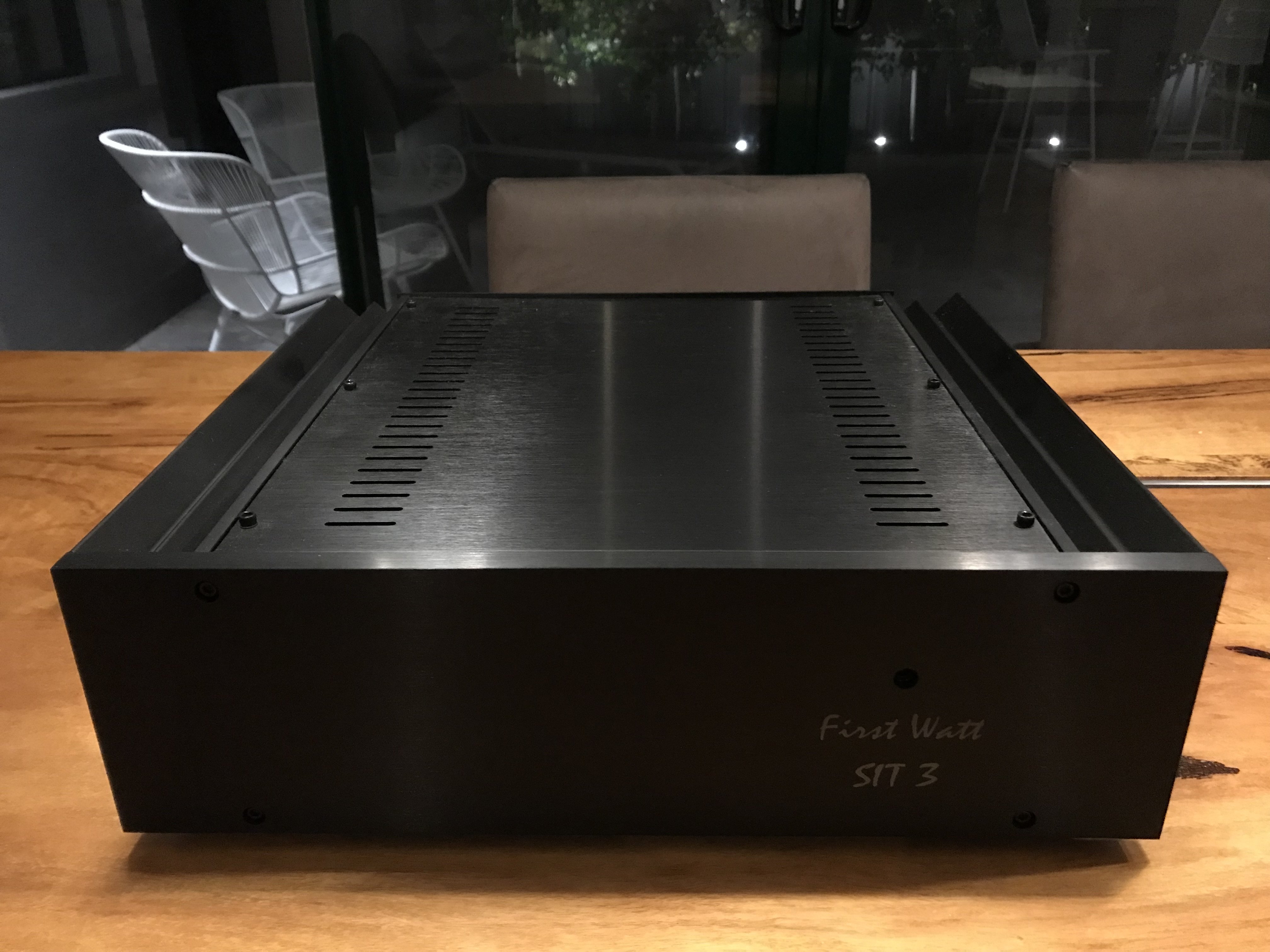 First Watt SIT-3 Power Amplifier - Power Amplifiers - StereoNET