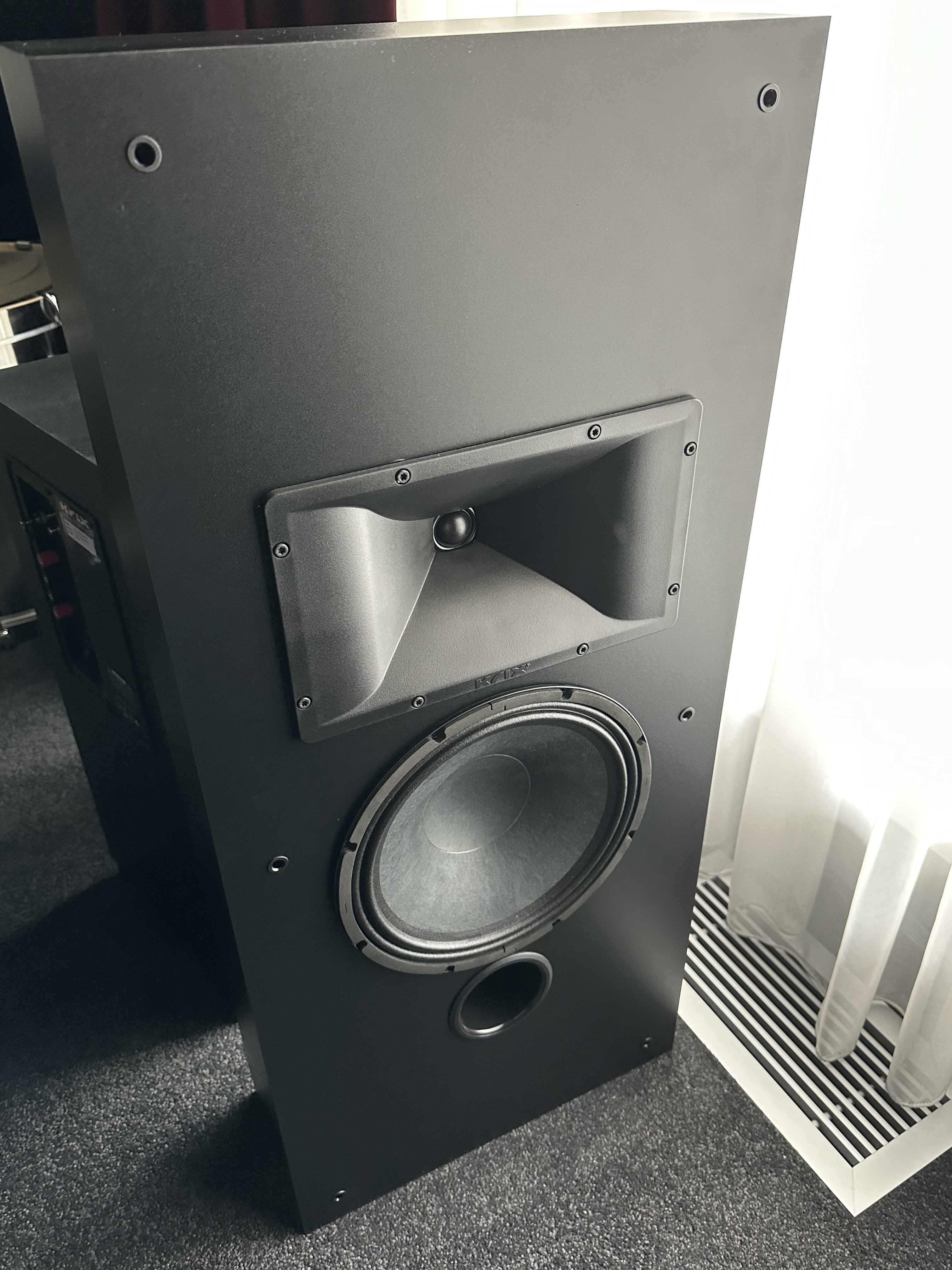 Krix Megaphonix Flat Wall Mounted Loudspeakers - Installed / Surround ...