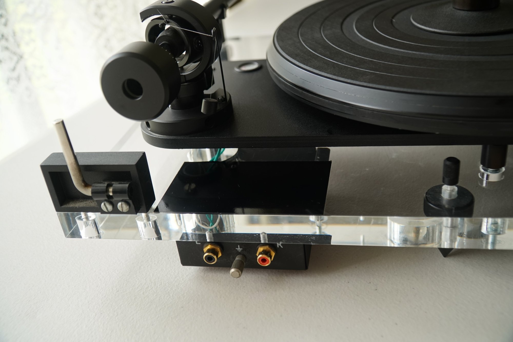 Pro-Ject 6.9 Perspective Turntable - Turntables & Record Players ...