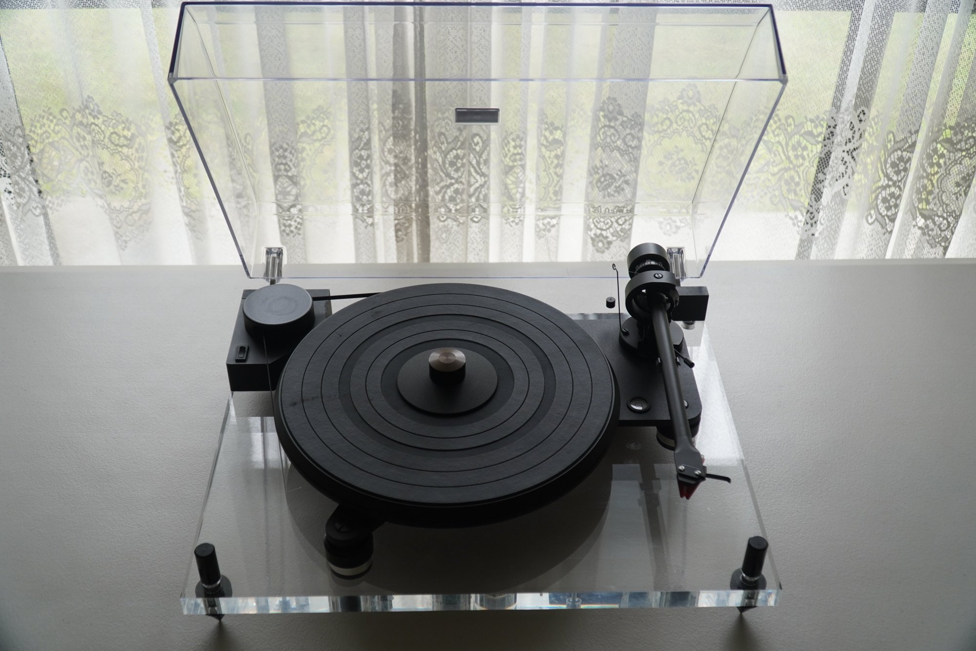 Pro-Ject 6.9 Perspective Turntable - Turntables & Record Players ...