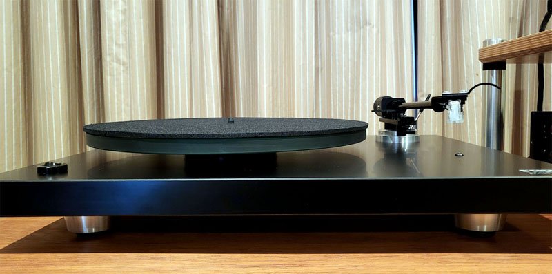 Rega P3 Turntable and Tonearm Package |﻿ Turntables & Record Players
