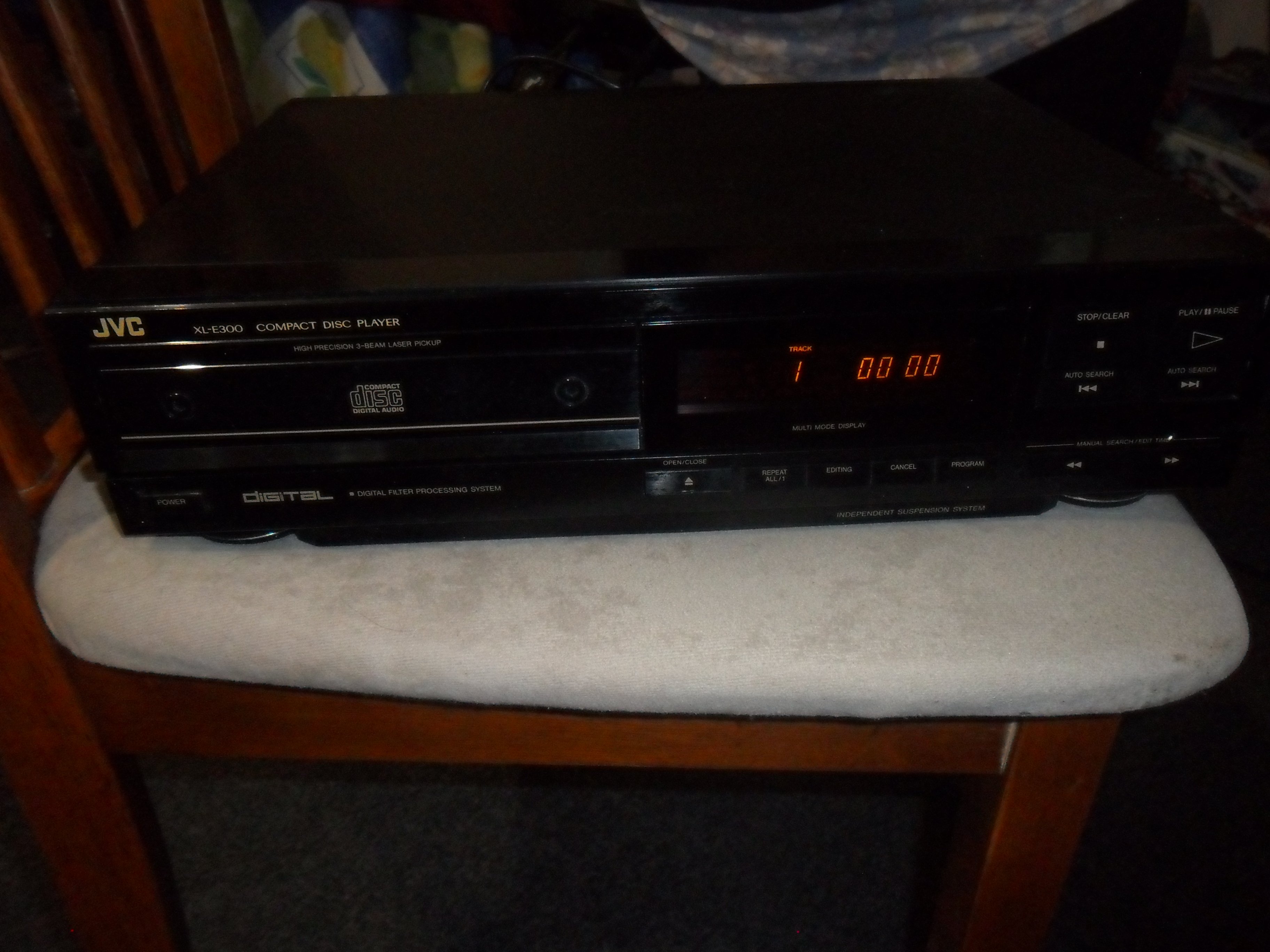 JVC JVC XL-E300 CD Player |﻿ CD/SACD Players & Transport