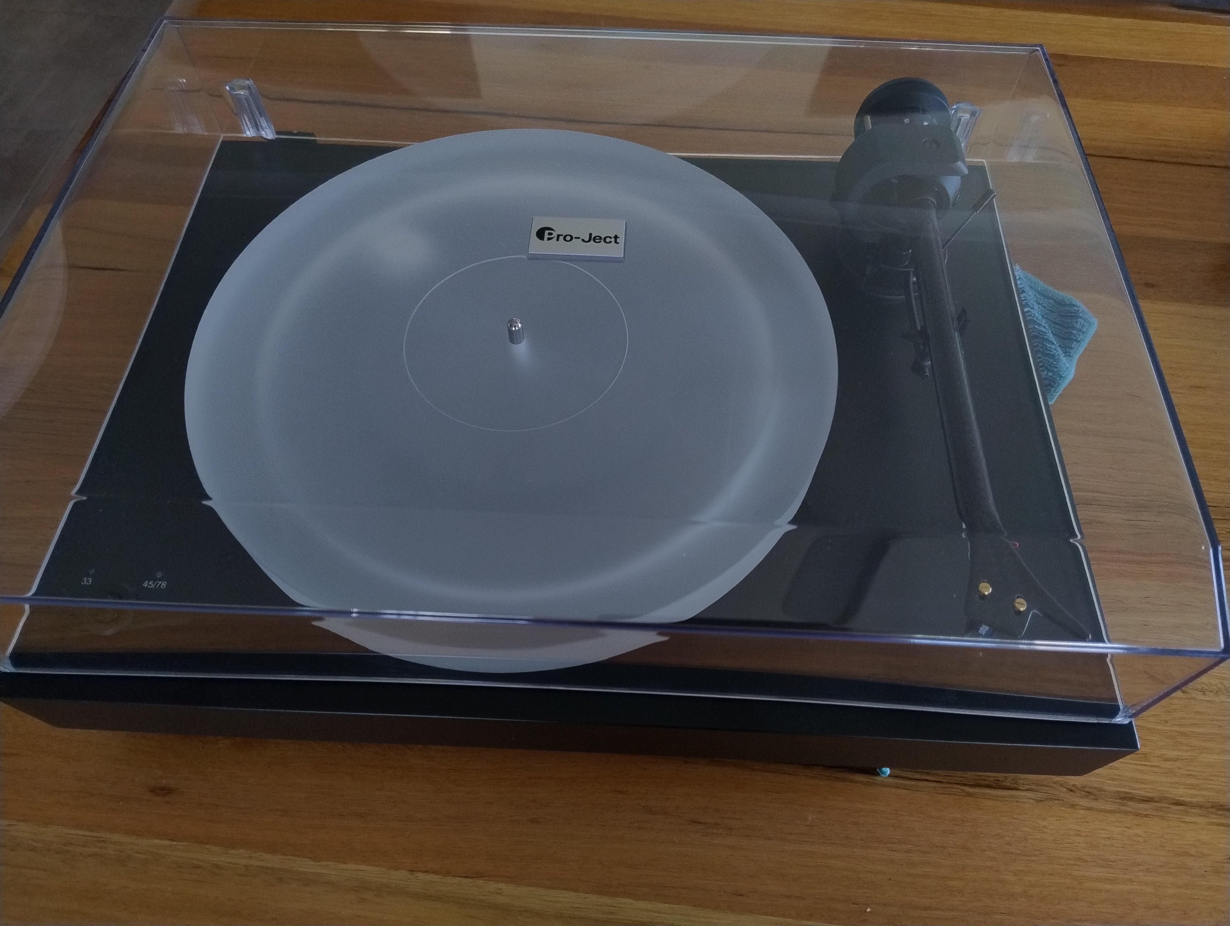 Pro-Ject Pro-ject X2 Matt Black Turntable and Tonearm Package ...