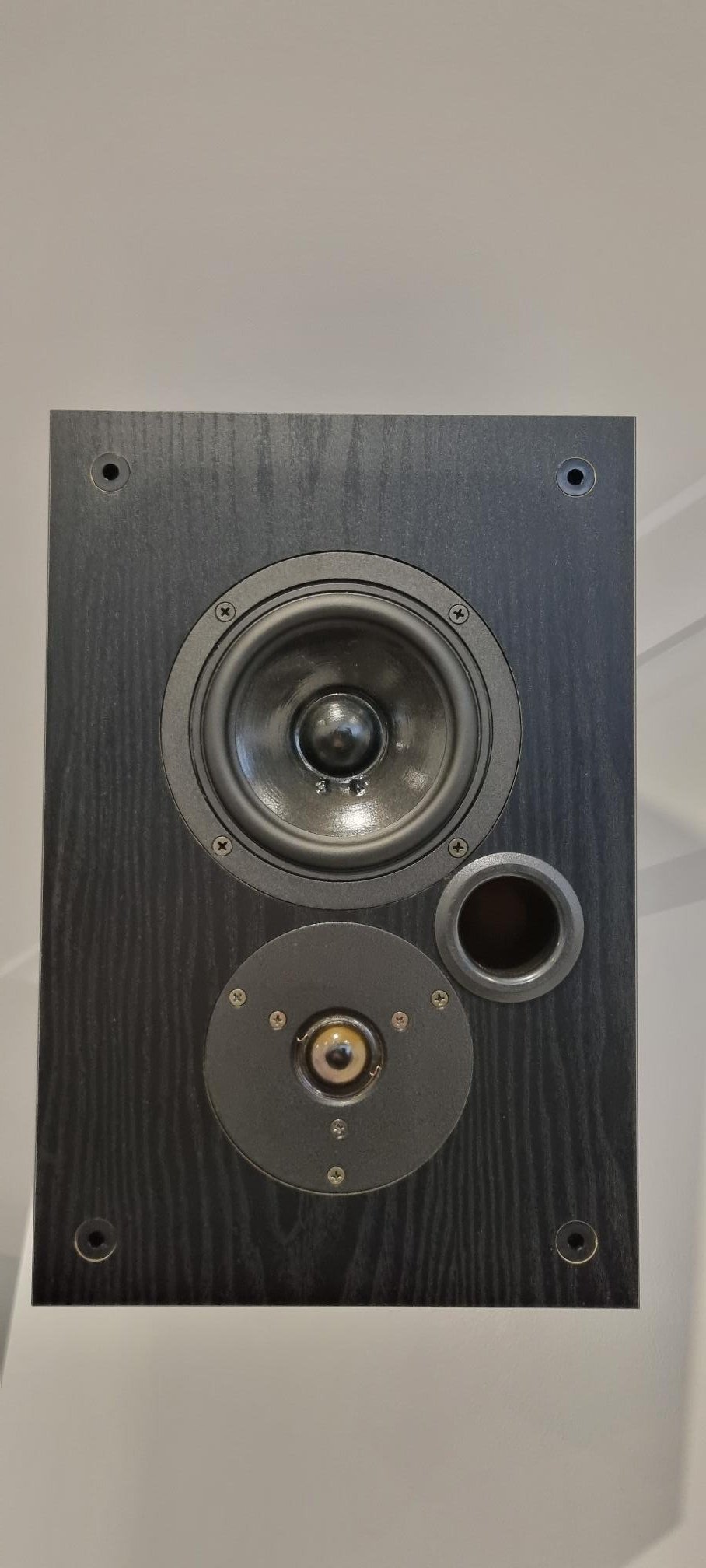 Krix Dynamix mk1 Surround Speakers - Installed / Surround / Dedicated ...