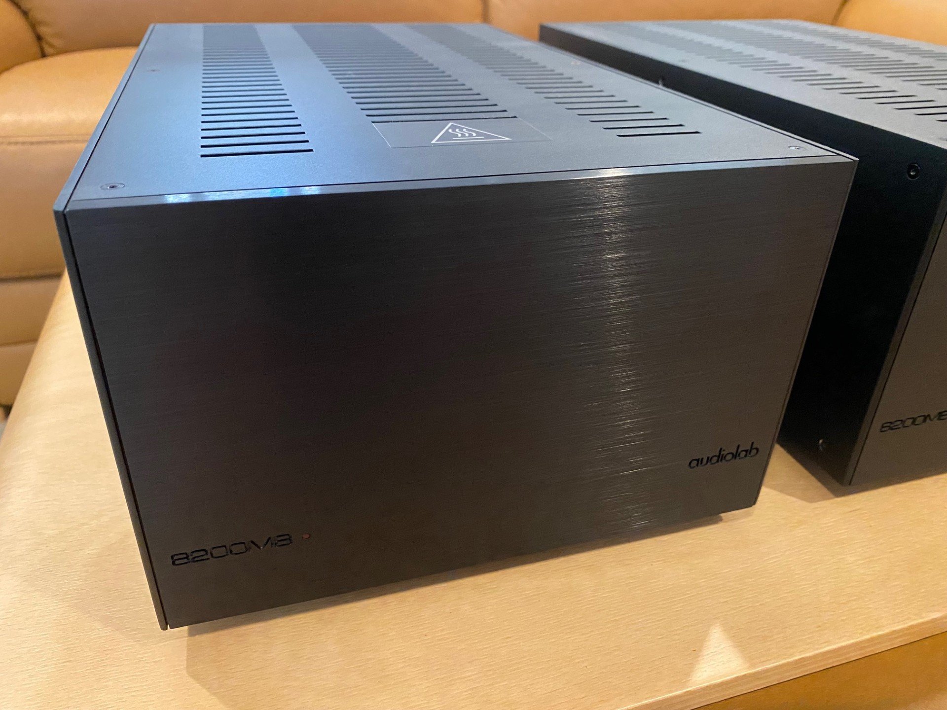 Audiolab 8200MB Mono Amplifiers - Power Amplifiers - StereoNET