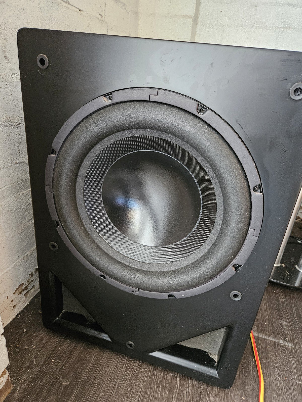 Hsu research VFT-15f Subwoofer (Active / Powered) - Subwoofers - StereoNET