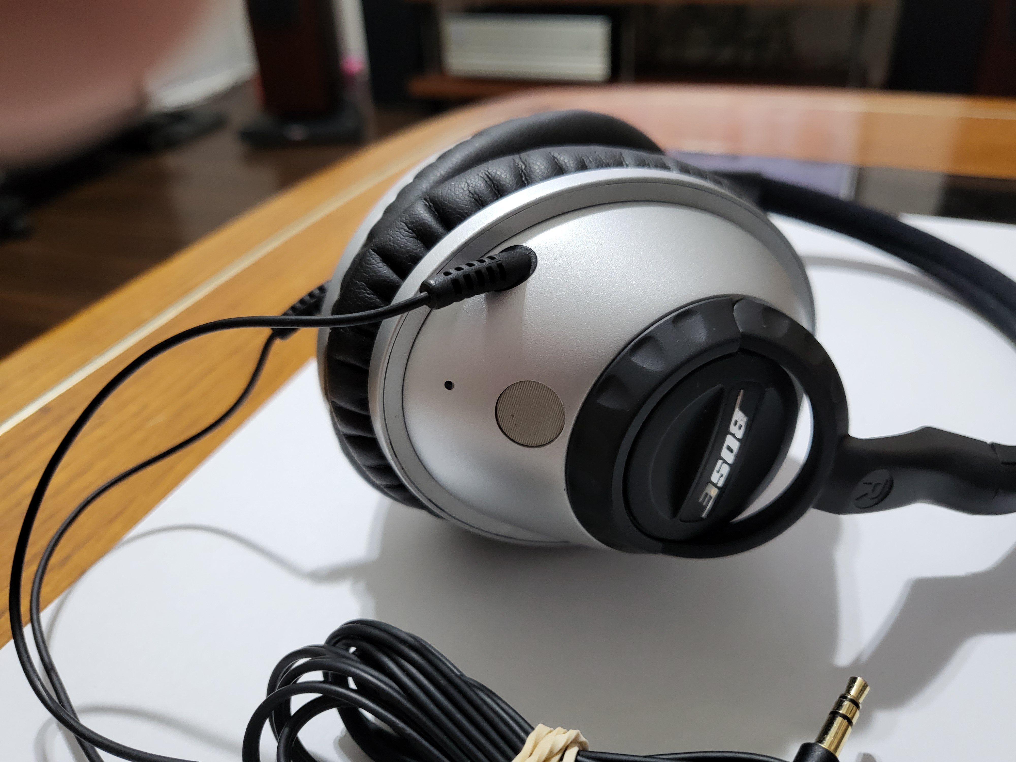 Bose Around - Ear Triport TP-1A Headphones Headphones - Over/On Ear ...