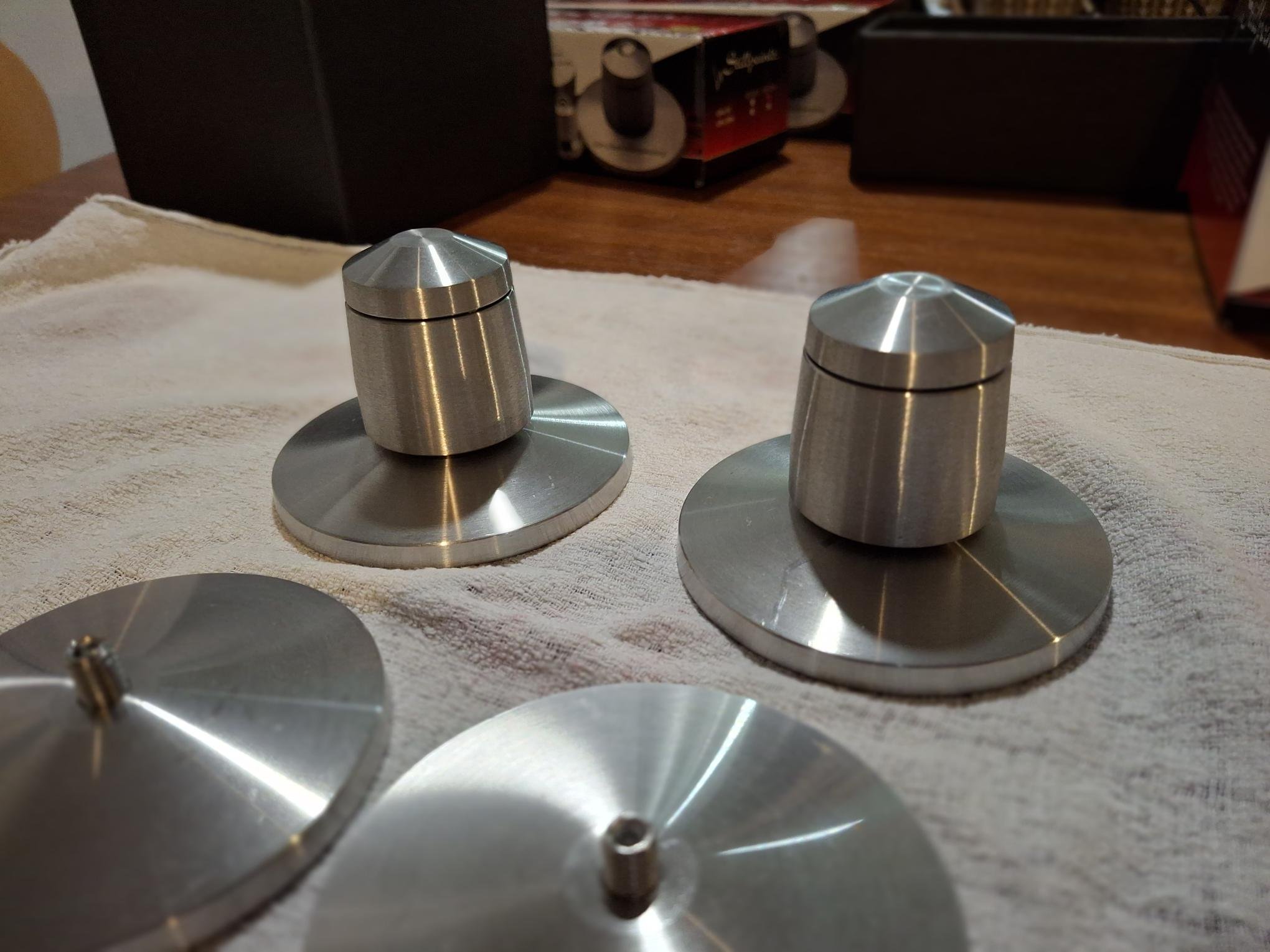 Stillpoints ULTRA BASE Isolation Devices |﻿ Tweaks / Tuning