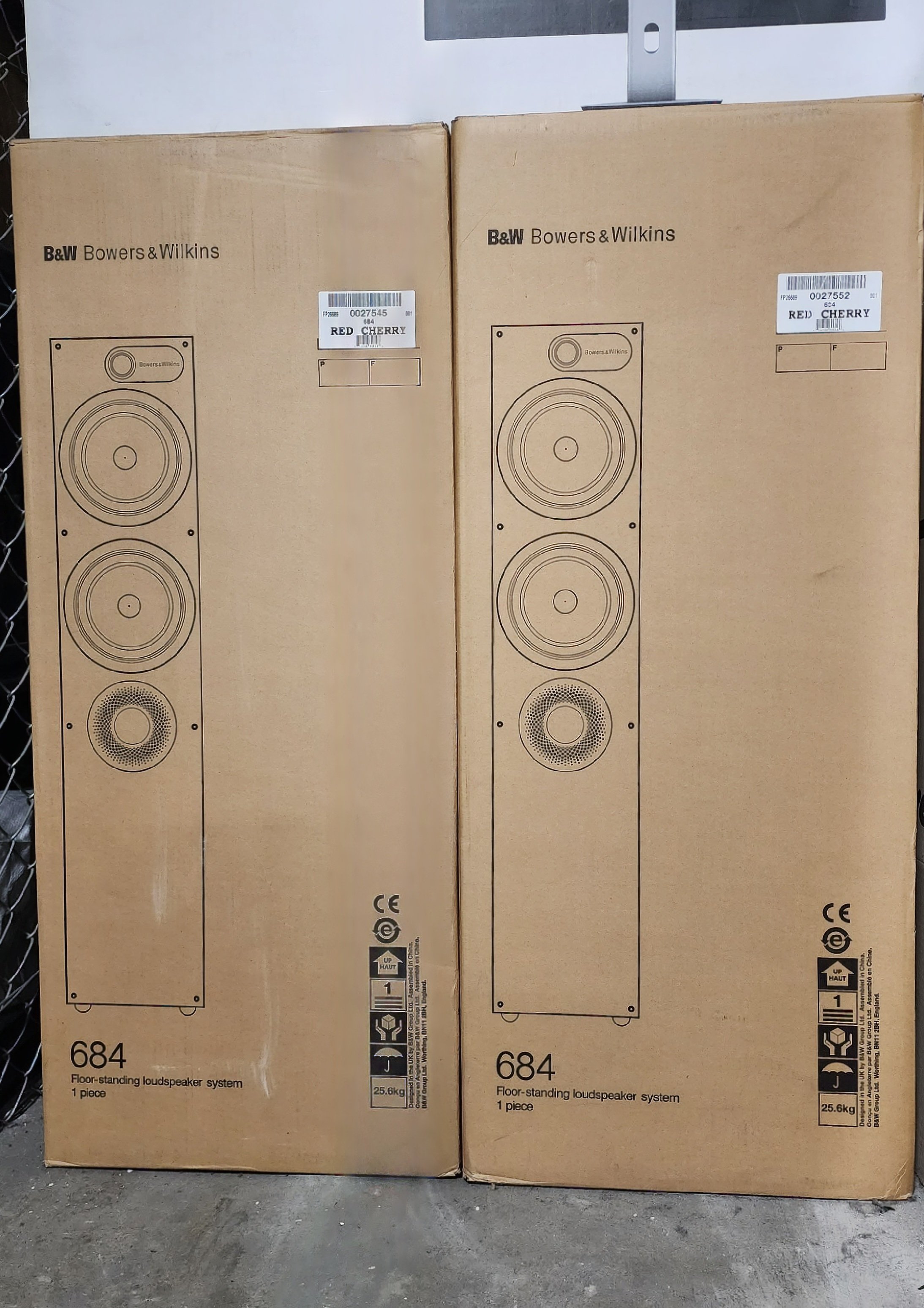 Bowers & Wilkins 684 Floorstanding Loudspeakers - Floorstanders & Large ...