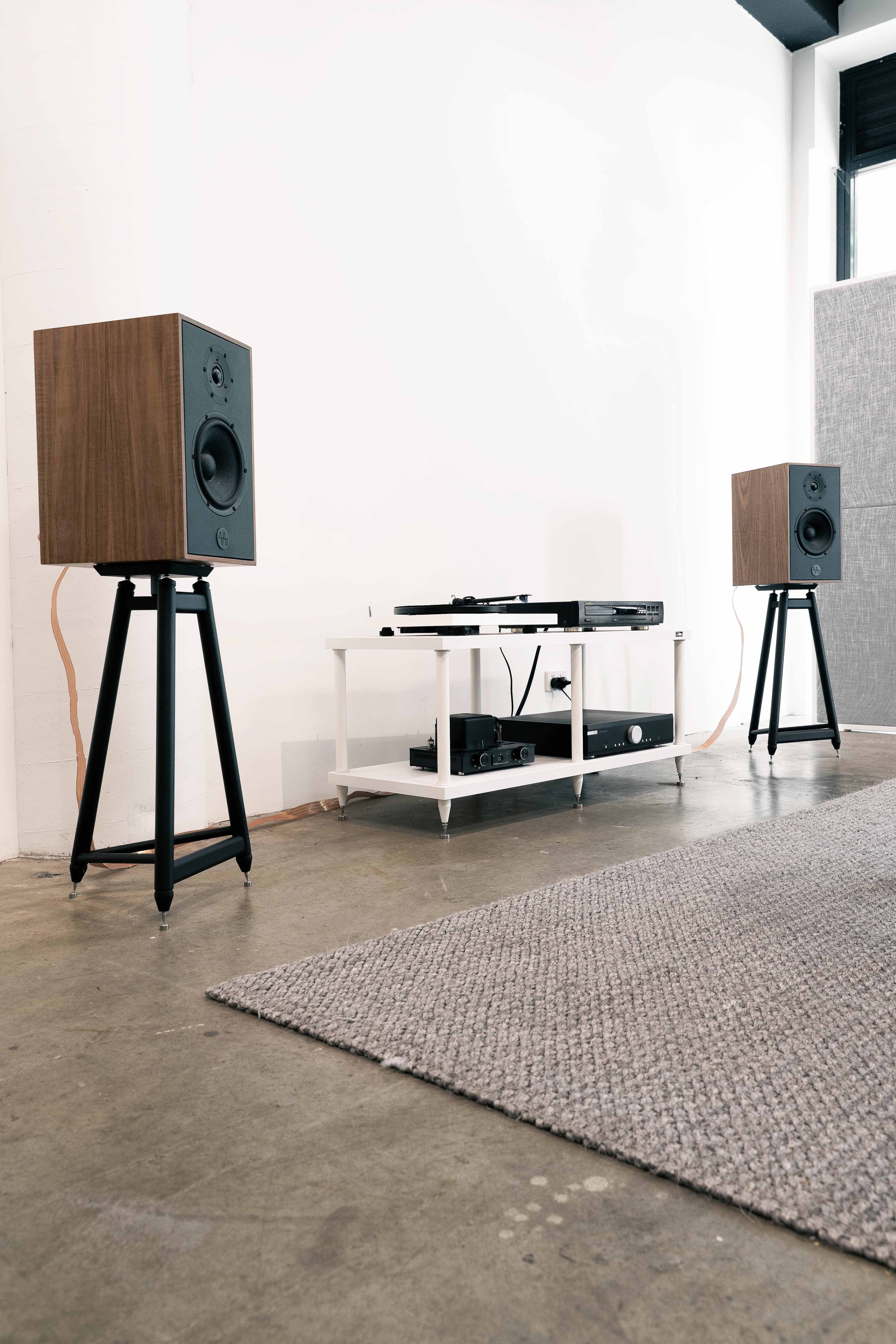 Solidsteel SS-6 Speaker Stands - Speaker Stands - StereoNET