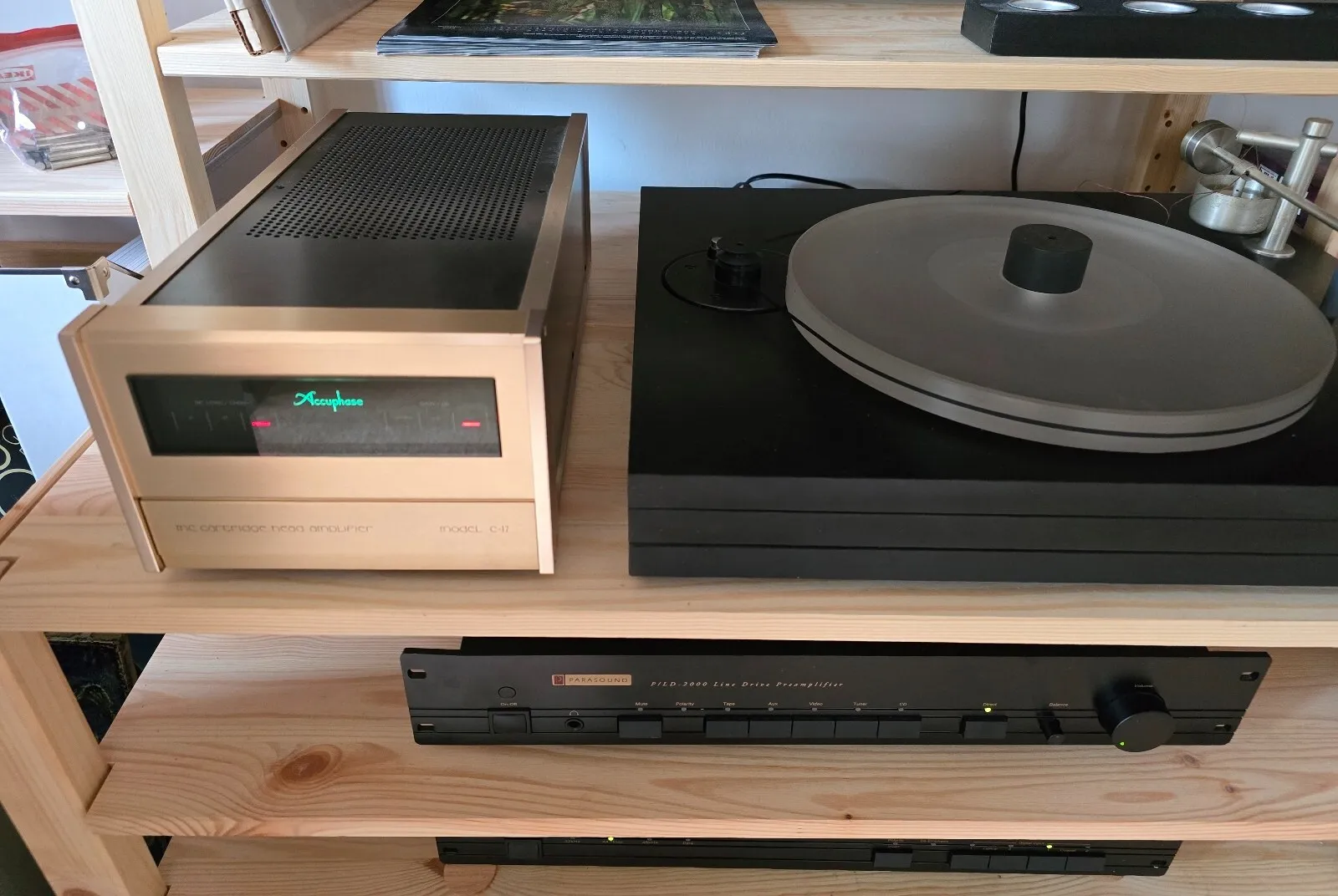 Accuphase C-17 Phono Preamplifier - Phono Amplifiers - StereoNET