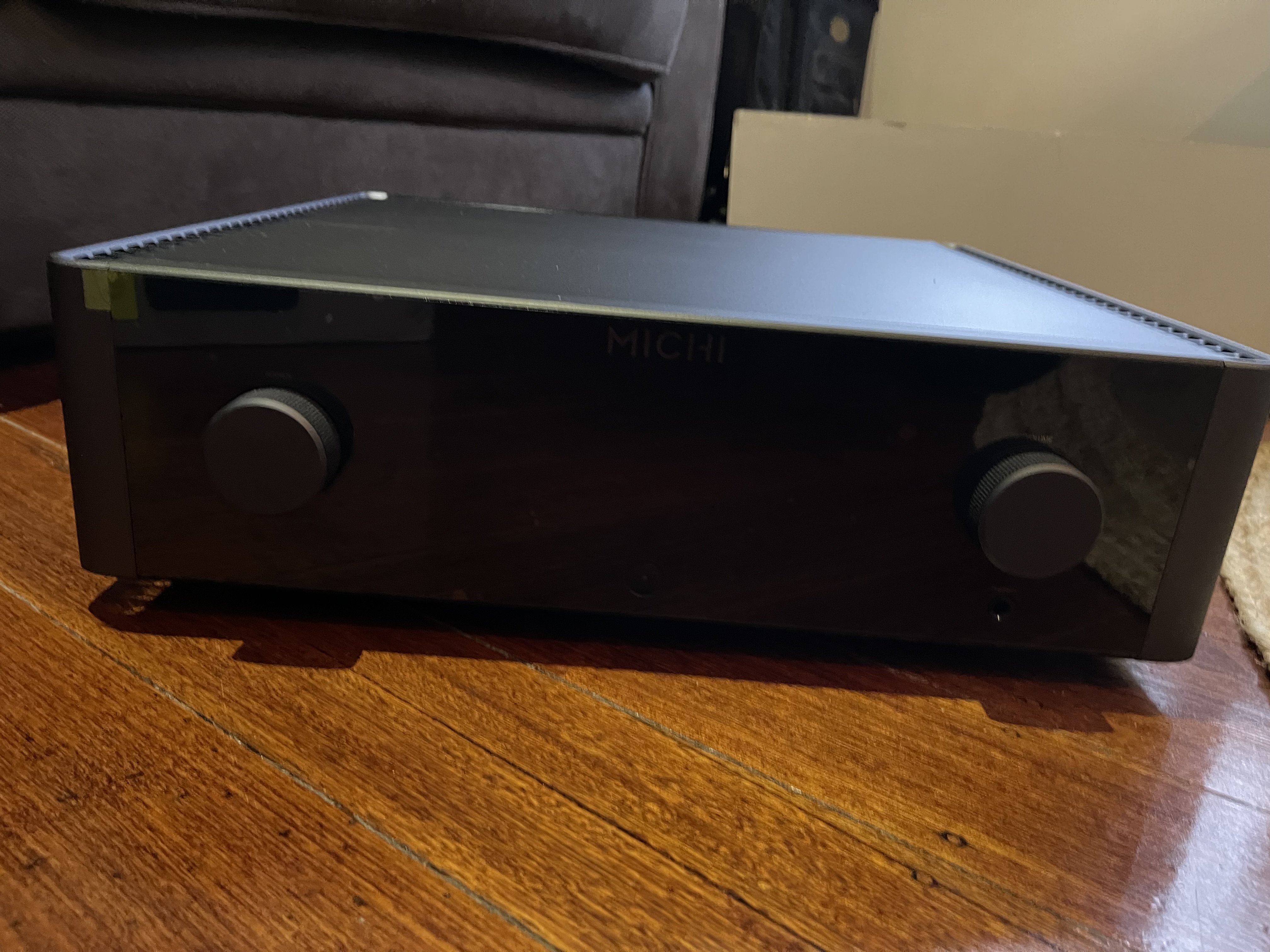 Rotel Michi P5 Pre Amplifier - Pre Amplifiers - StereoNET