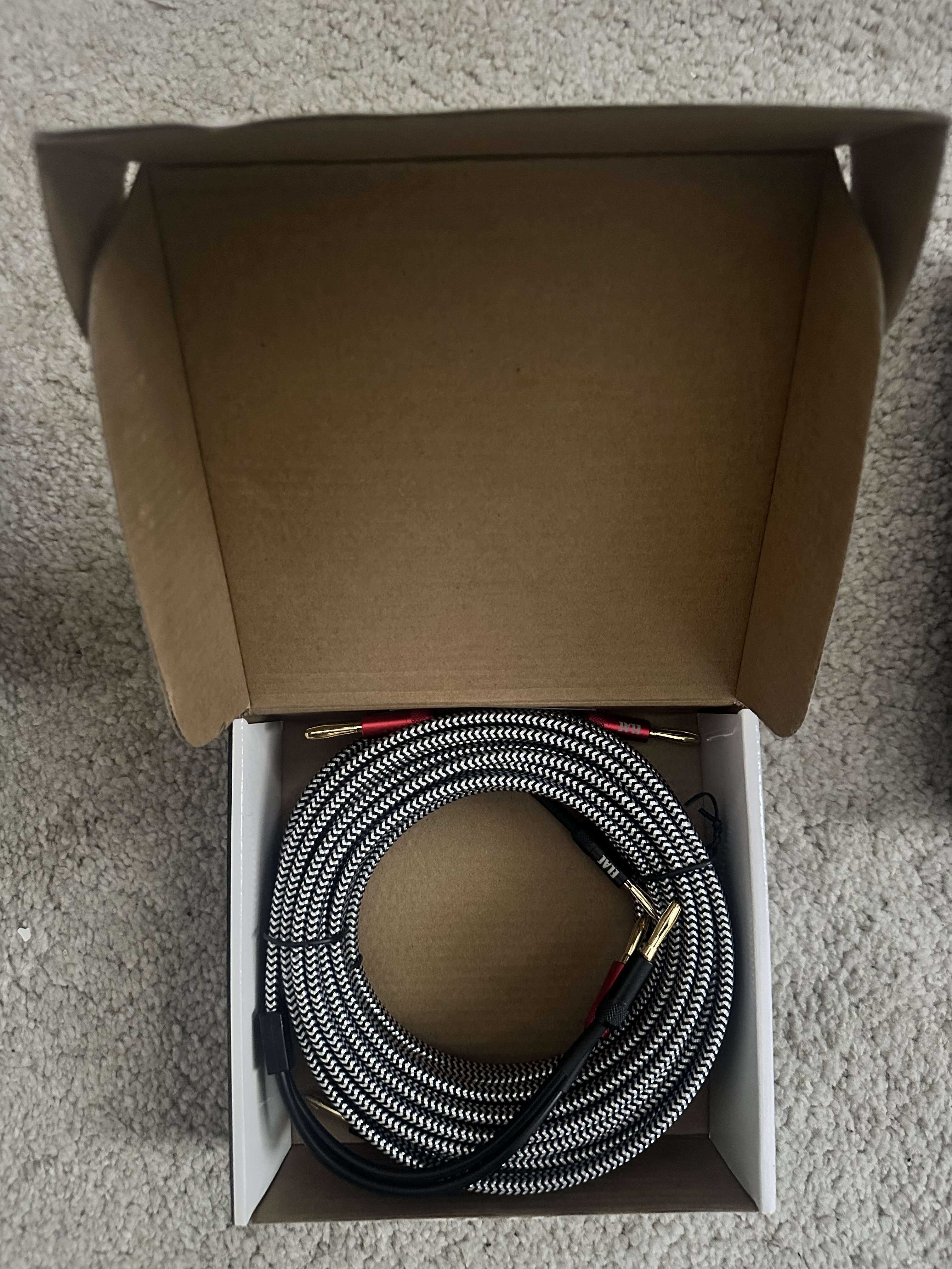 ELAC Sensible Speaker Cables Speaker Cables - Speaker Cables - StereoNET