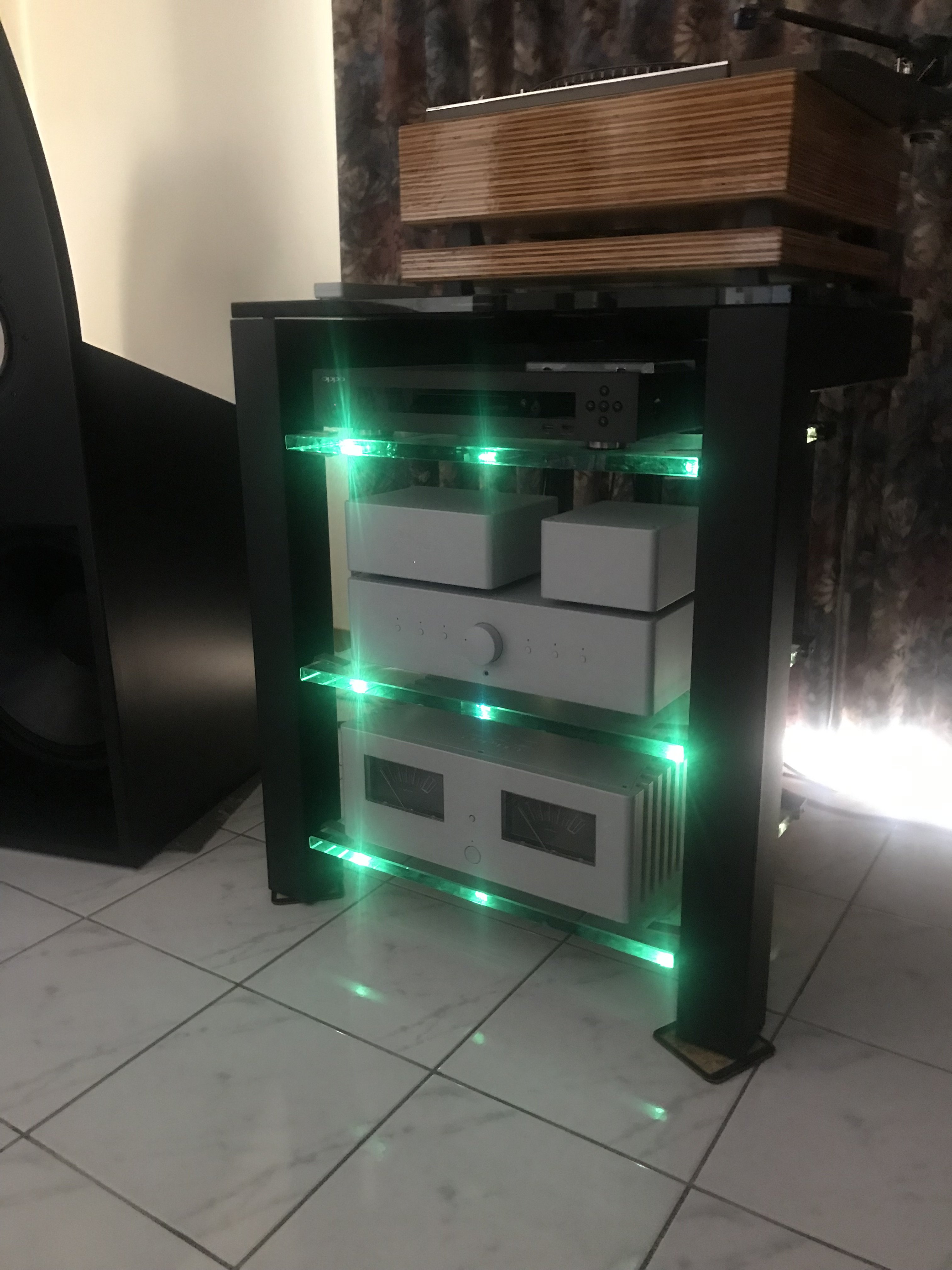 Schroers & Schroers Focus 72 AV Rack / Cabinet - Racks & Cabinets ...