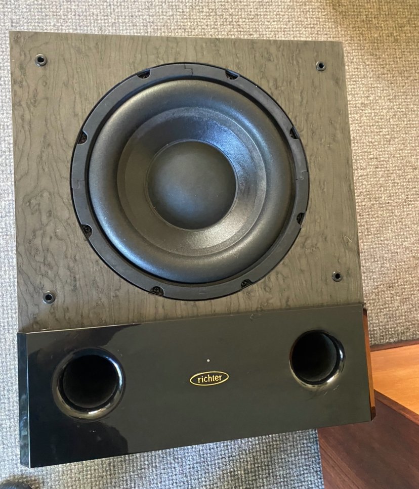 Richter Thor 4 Subwoofer (Active / Powered) - Subwoofers - StereoNET