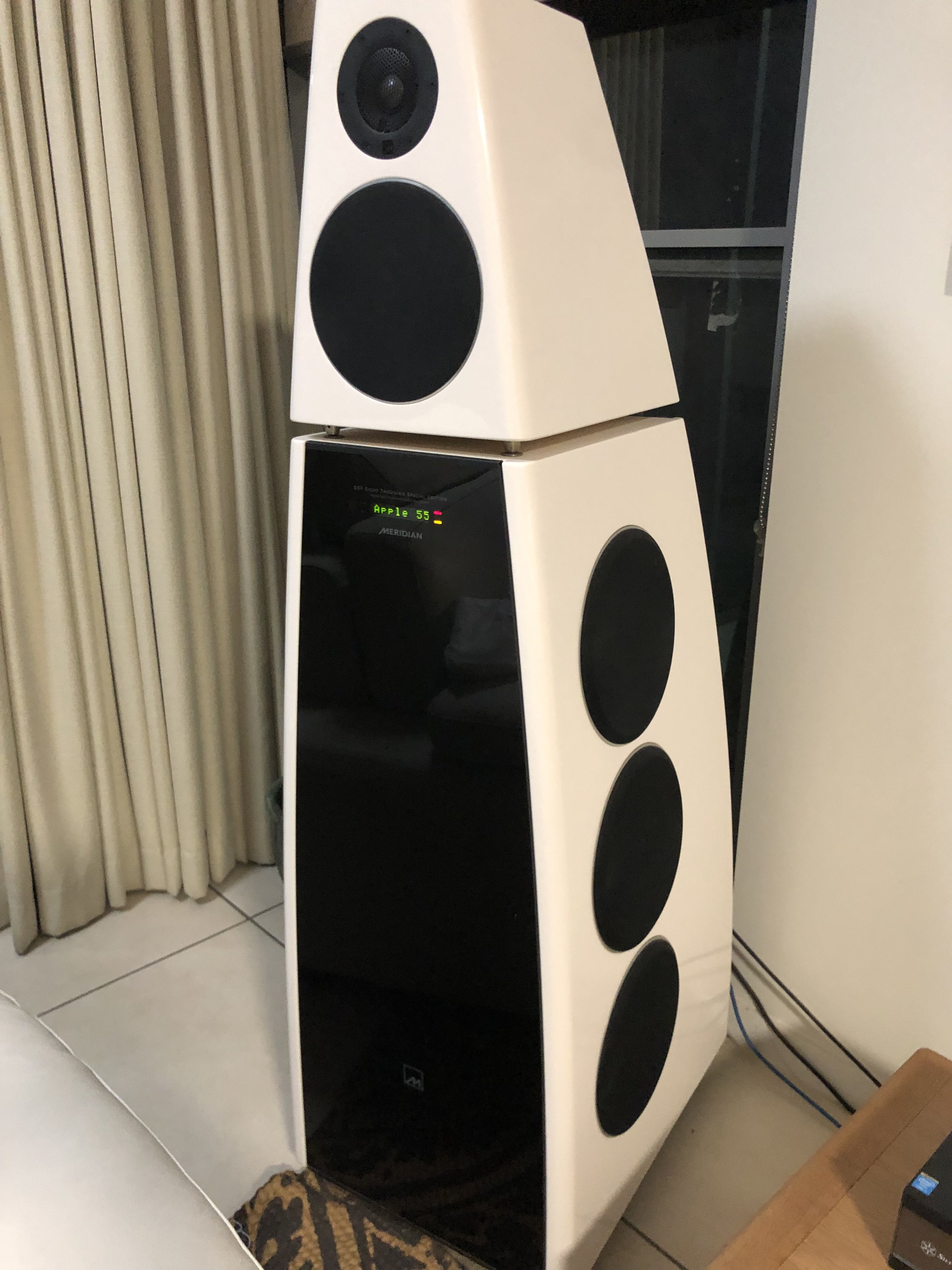 Meridian Audio DSP8000SE Floorstanding Loudspeakers - Floorstanders ...