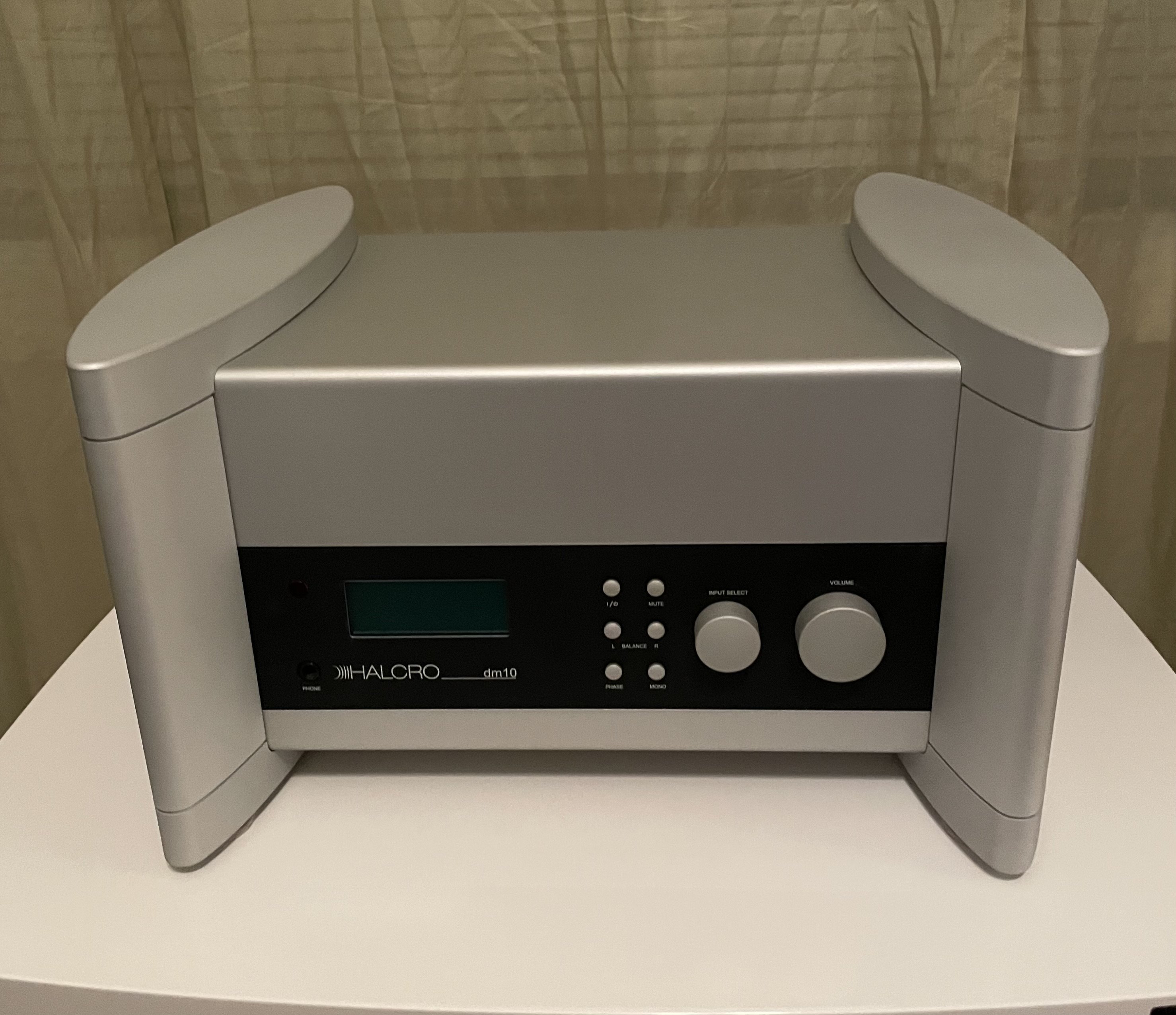 Halcro DM10 Pre Amplifier |﻿ Pre Amplifiers