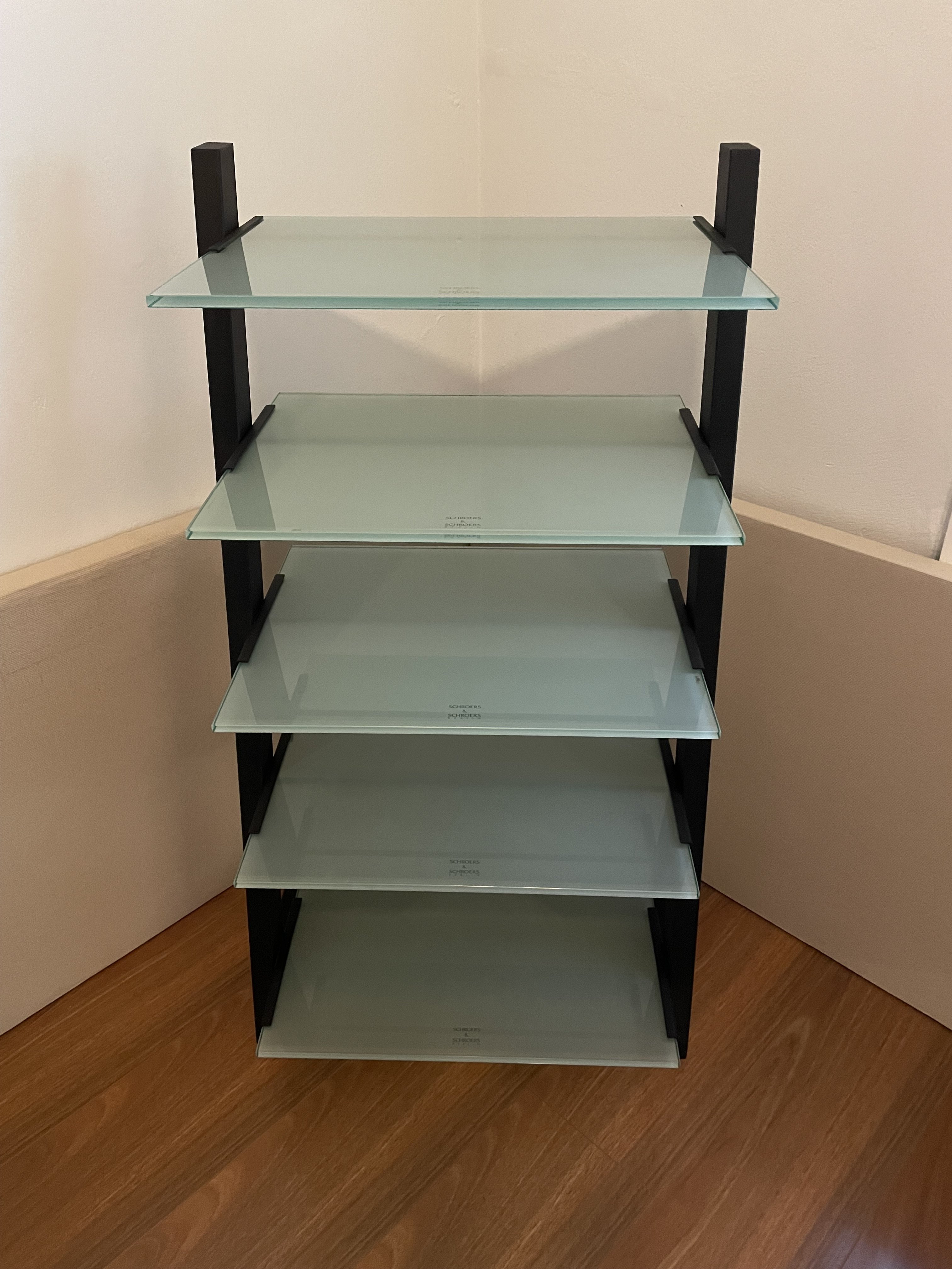 Schroers & Schroers Berlin Lambda Rack - Racks & Cabinets - StereoNET