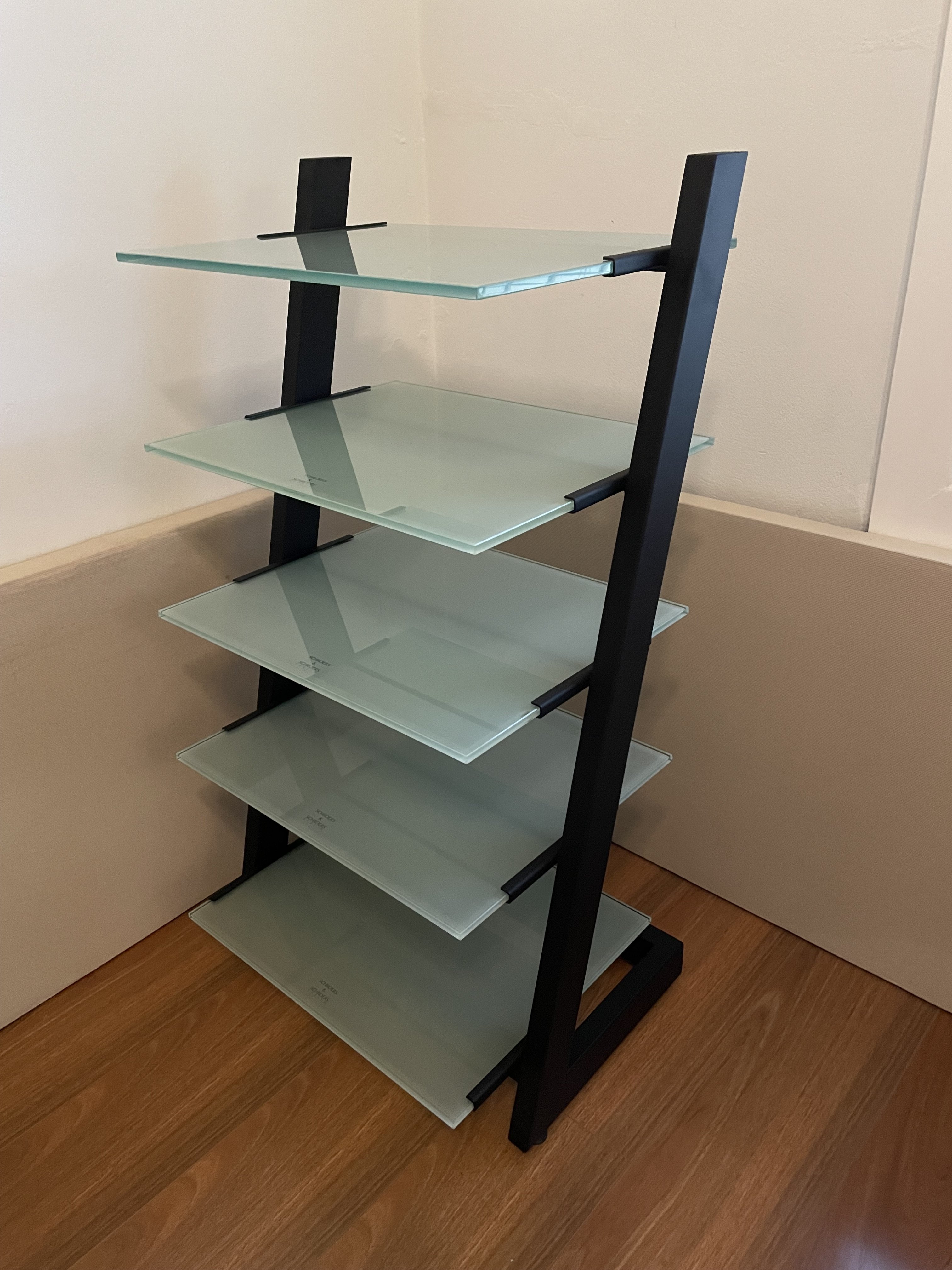 Schroers & Schroers Berlin Lambda Rack - Racks & Cabinets - StereoNET