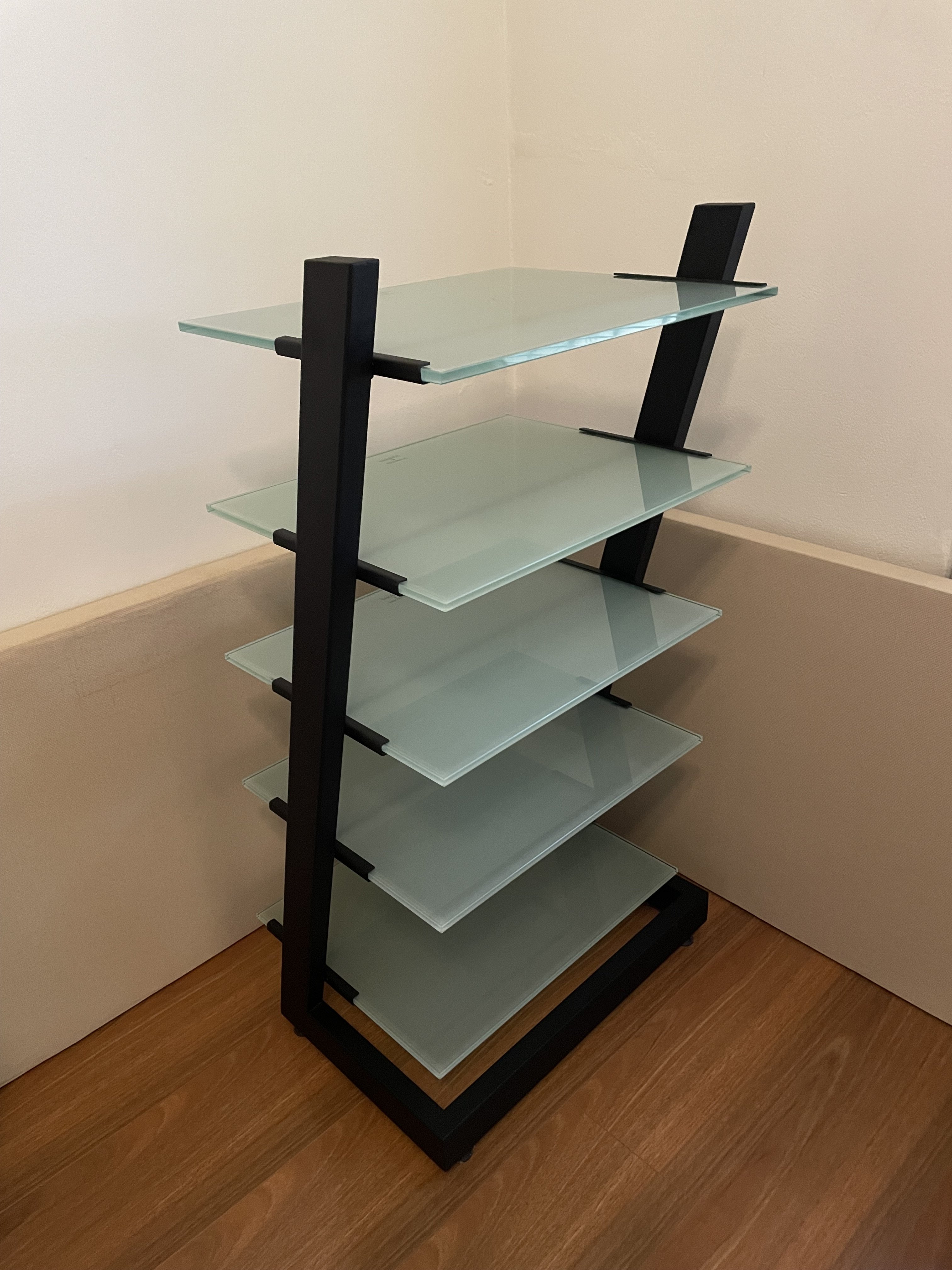 Schroers & Schroers Berlin Lambda Rack - Racks & Cabinets - StereoNET